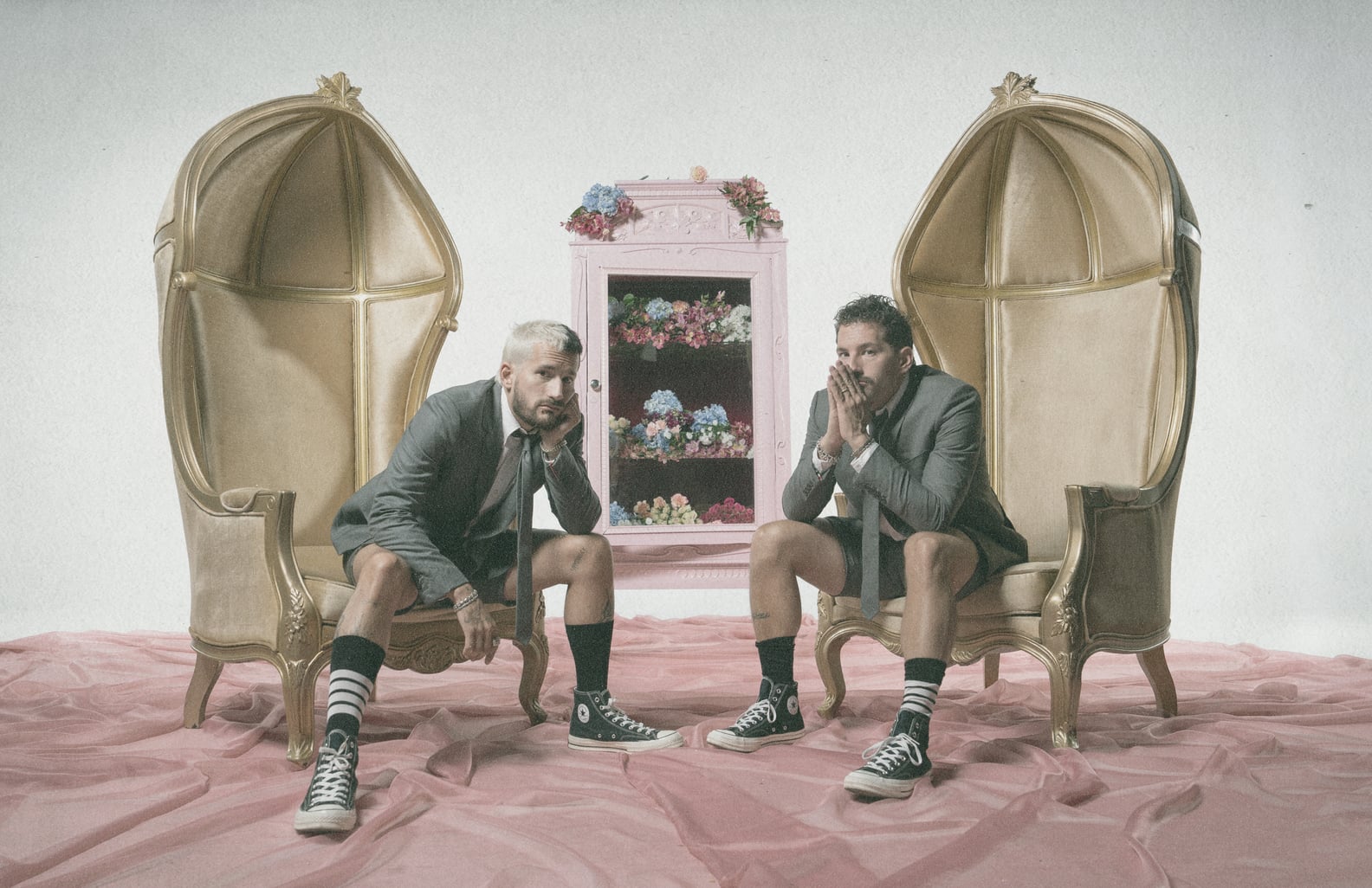 Mau y Ricky's "Hotel Caracas" Album Is an Ode to Family | PS Entertainment