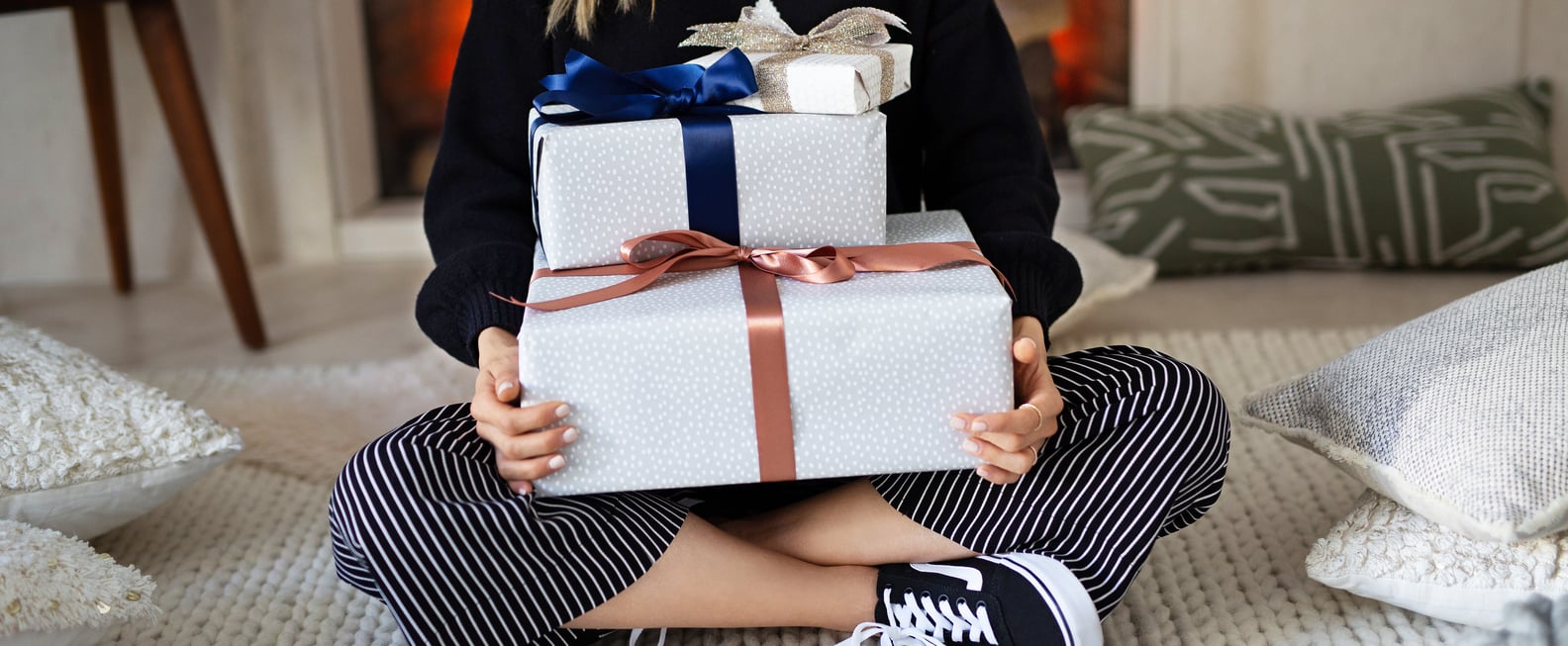 Cute, Stylish Holiday Gifts For Family and Friends | PS Fashion
