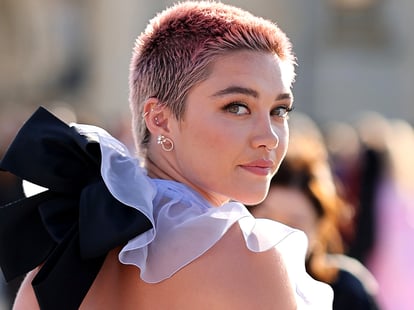Florence Pugh's Pink Buzz Cut | POPSUGAR Beauty