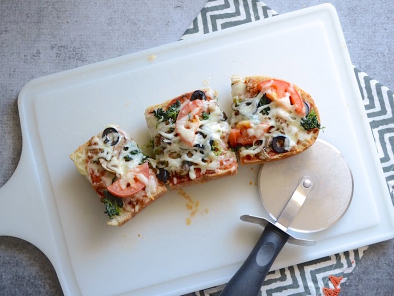 Loaded French Bread Pizza Recipe | PS Food