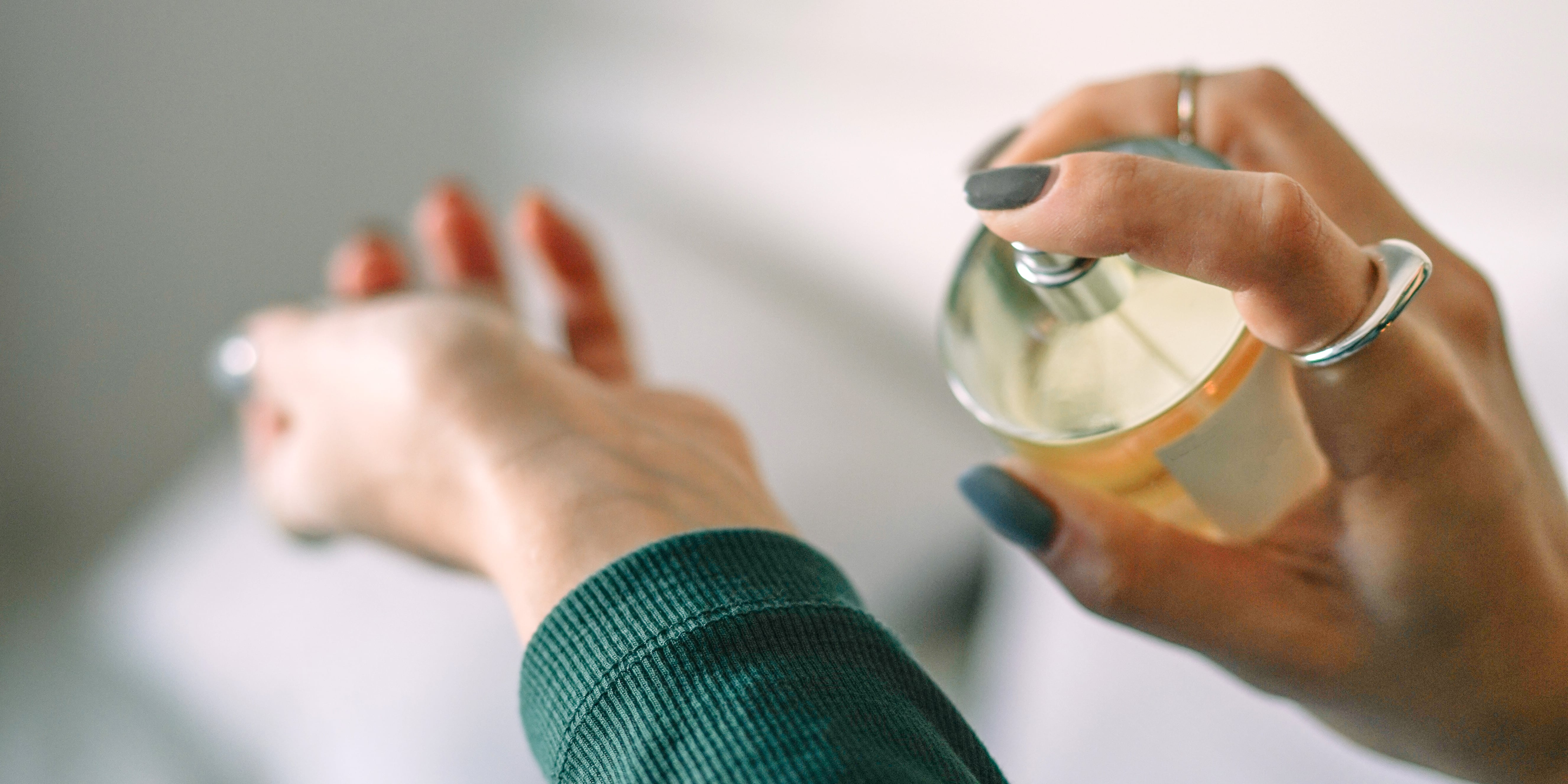 How to Layer Perfume, According to a Fragrance Expert | PS Beauty