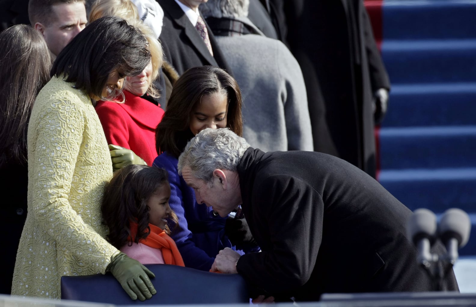 Photos of the Obamas and the Bushes Together | PS News