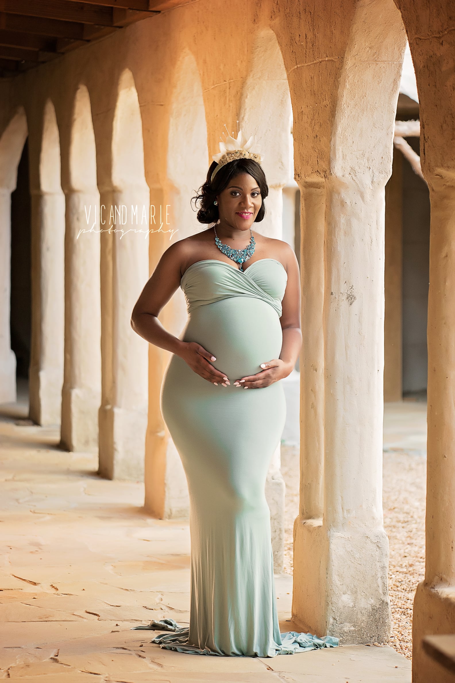 Disney Princess Maternity Photos | PS Family