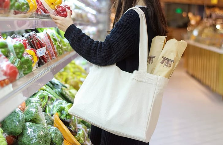 Bring Reusable Bags to the Store | 25 Easy Ways to Use Less Plastic ...