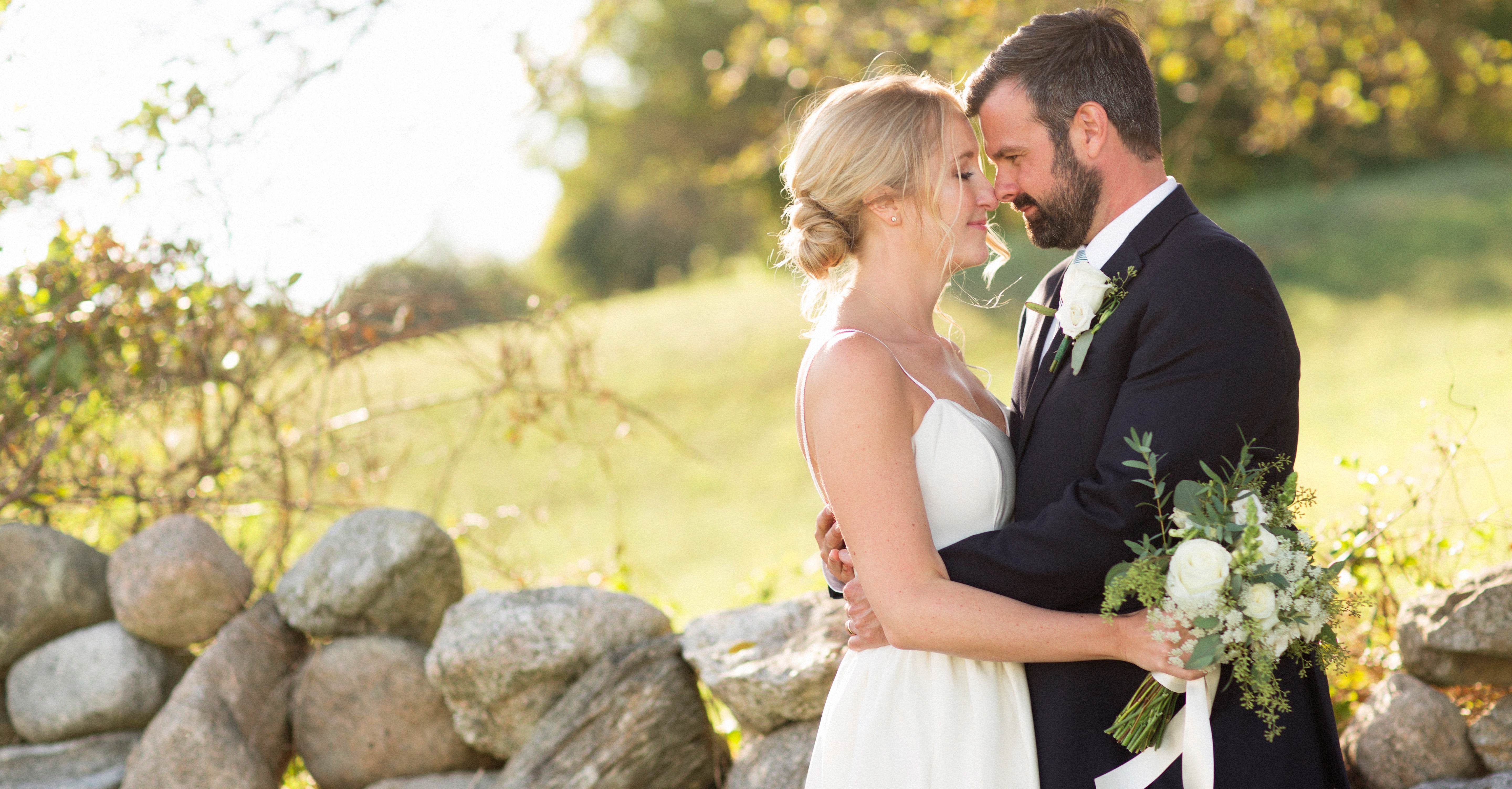Simple and Elegant Outdoor Wedding | PS Love