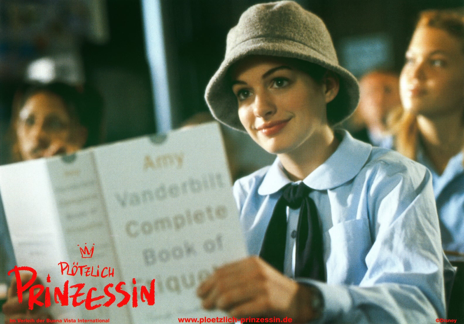 Best Style Moments From "The Princess Diaries" Movies | PS Fashion