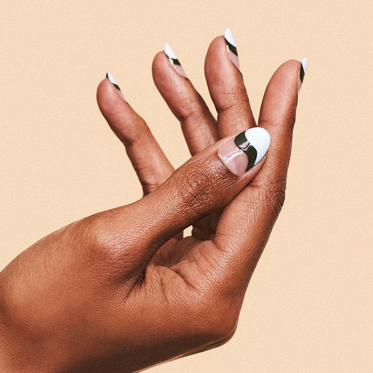 Wavy Nail Art Trend | PS Beauty
