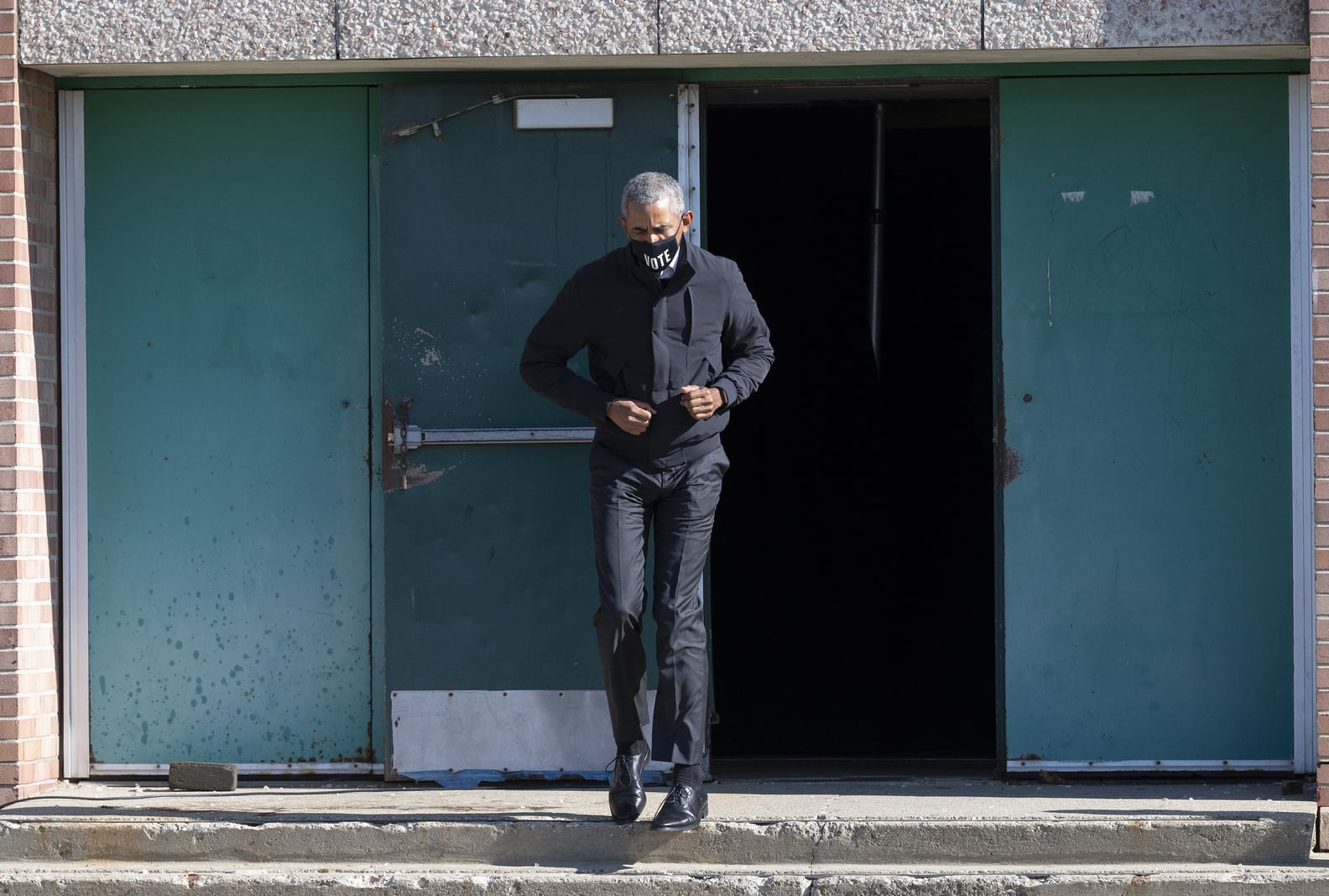 The Story of Barack Obama's Jacket on His InStyle Cover | PS Fashion