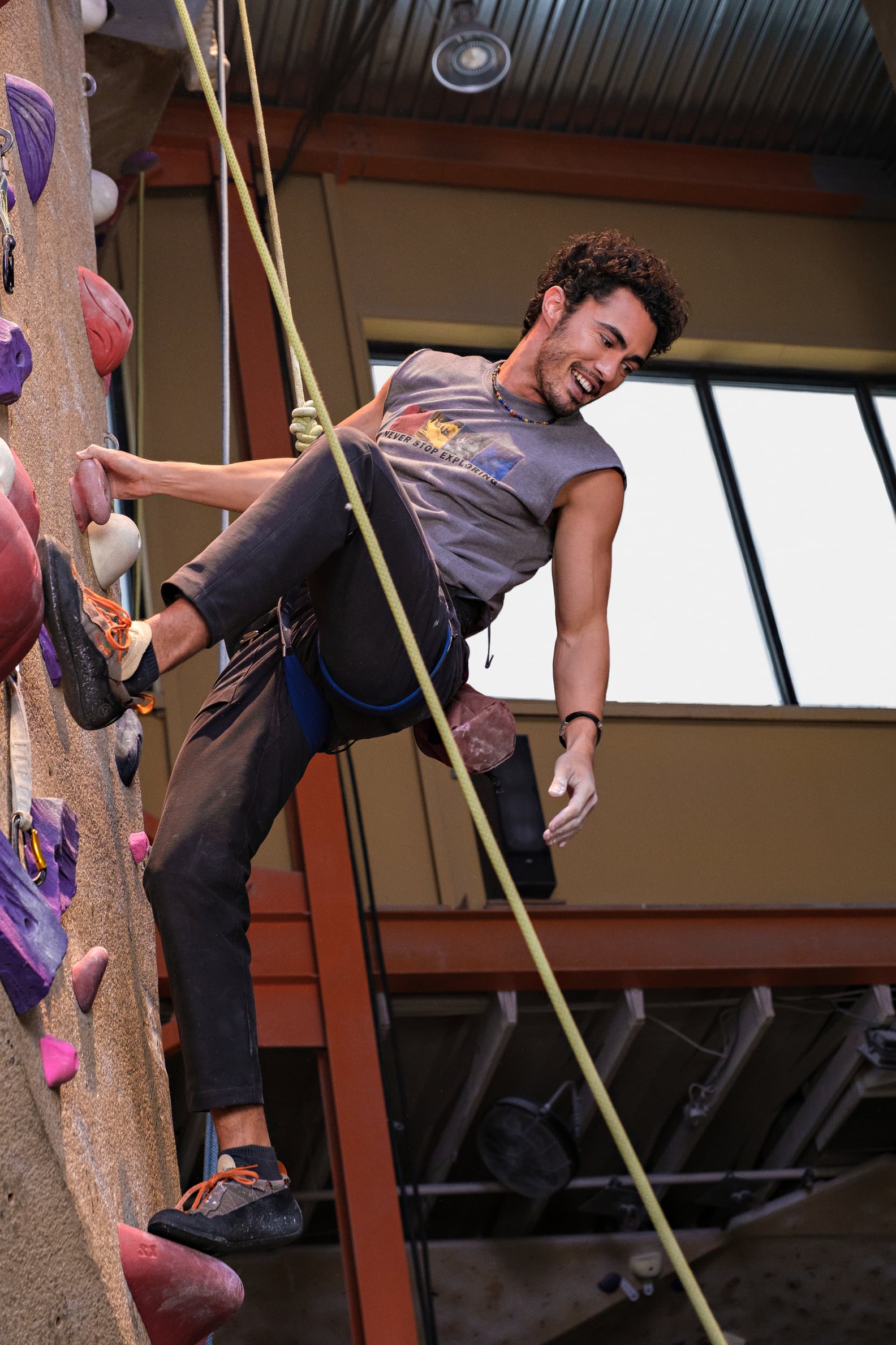 Love Hard: Netflix's Holiday Rom-Com Release Date and Cast | PS ...