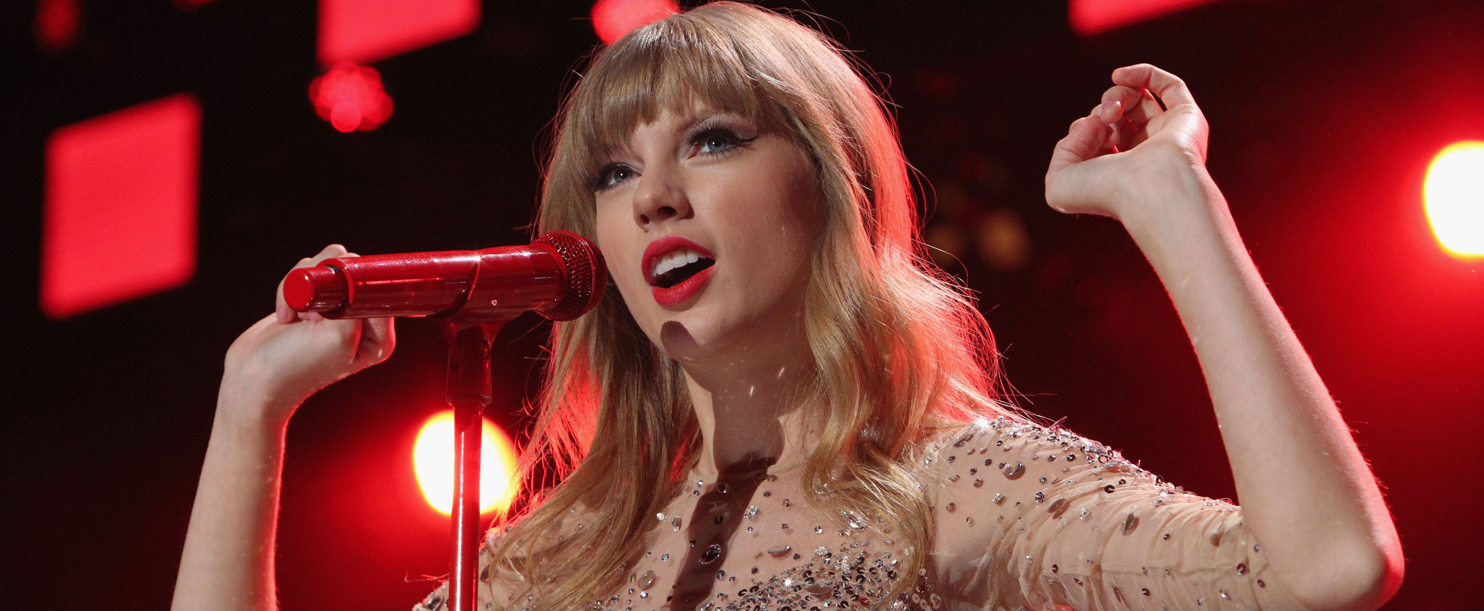 Who Is Taylor Swift's "Starlight" About? | PS Entertainment