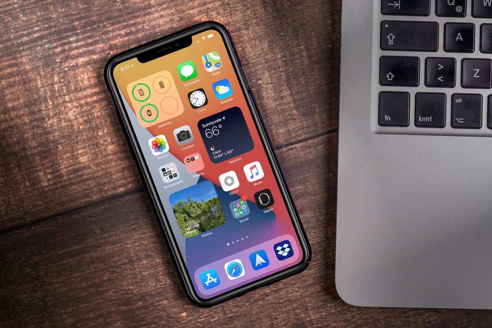 What the Orange and Green Dots Mean on iOS 14 iPhone Screen | POPSUGAR Tech