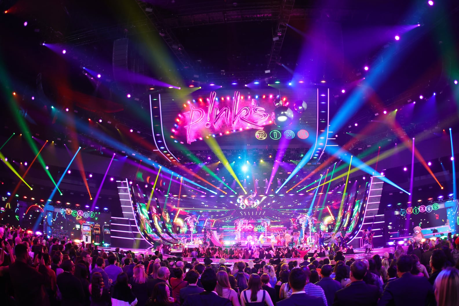 Pink AMAs Performance 2022 | PS Entertainment