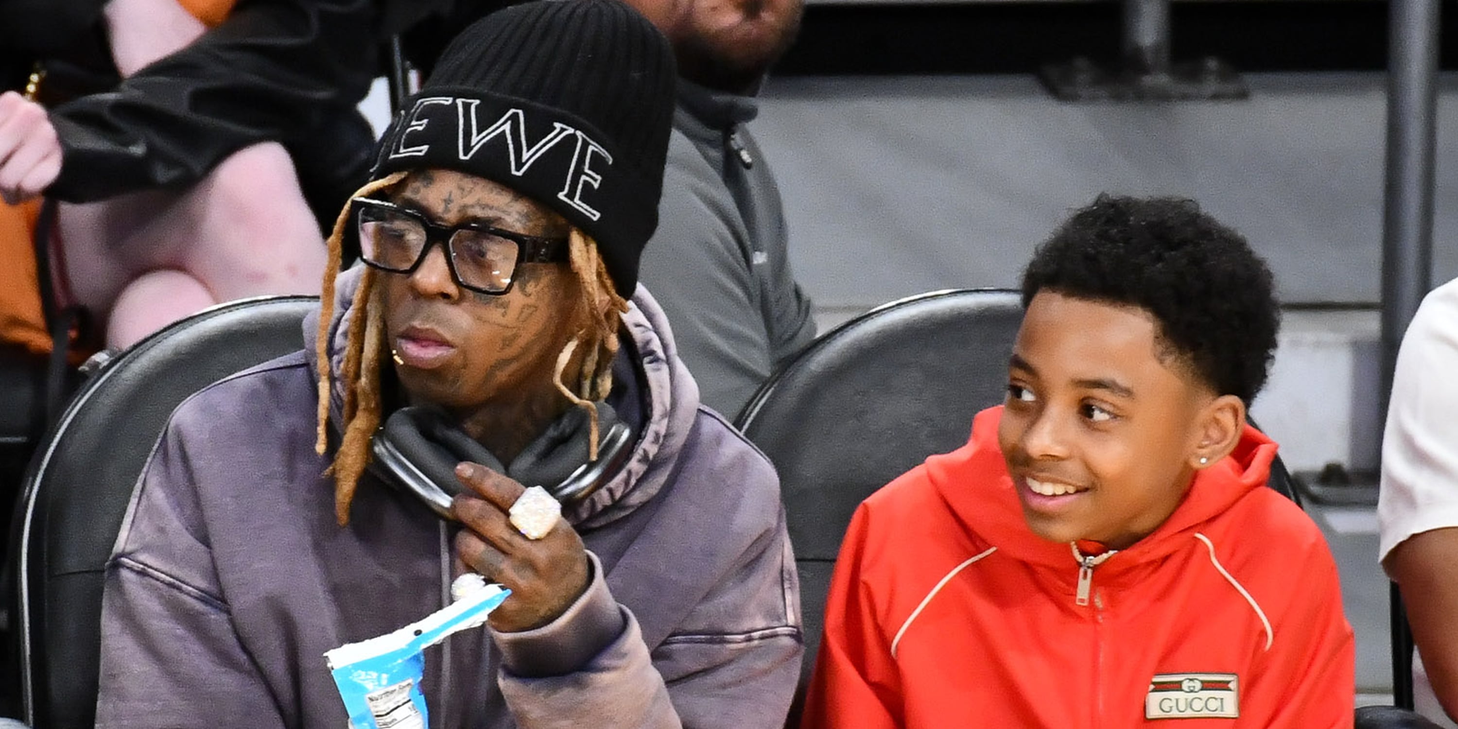 Lil Wayne and Son Kameron Carter Attend Lakers Game | PS Celebrity