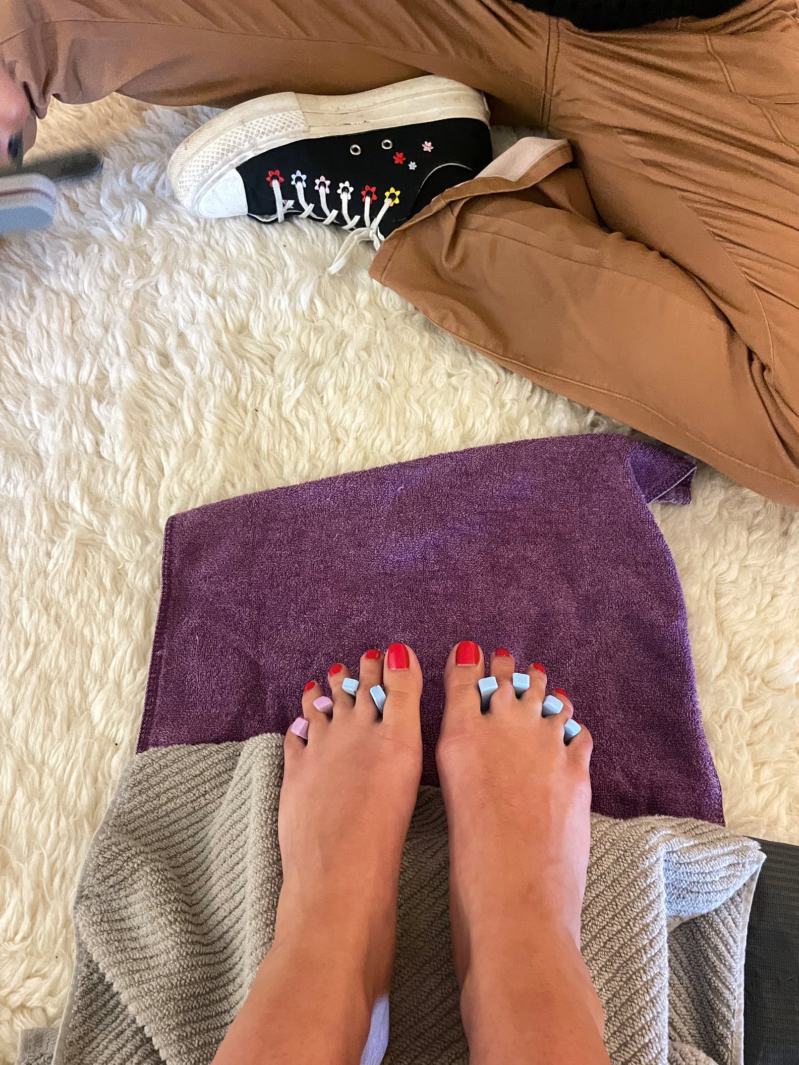 I Tried a Waterless Pedicure: See Photos | PS Beauty