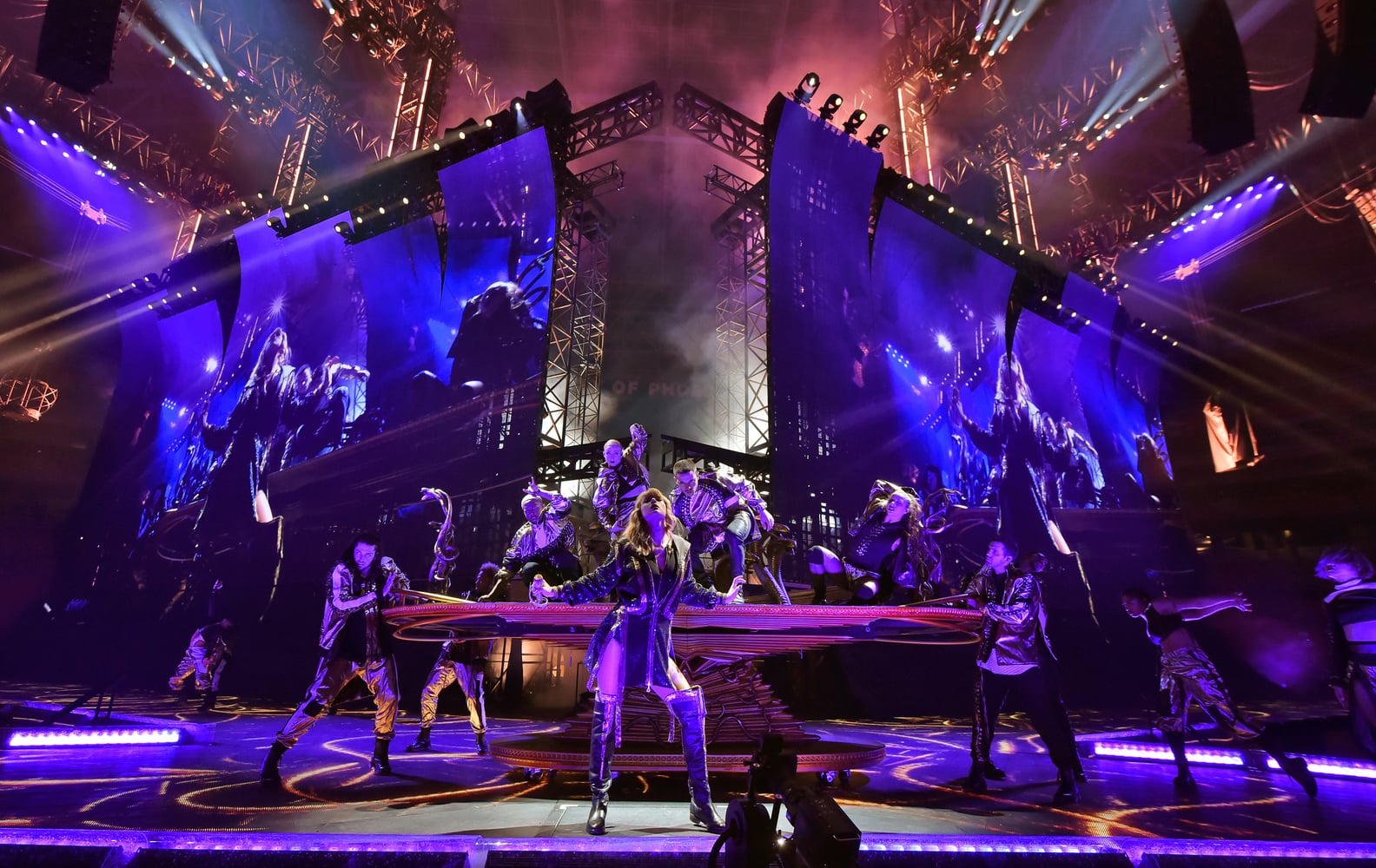 Taylor Swift Reputation Stadium Tour Pictures | PS Celebrity