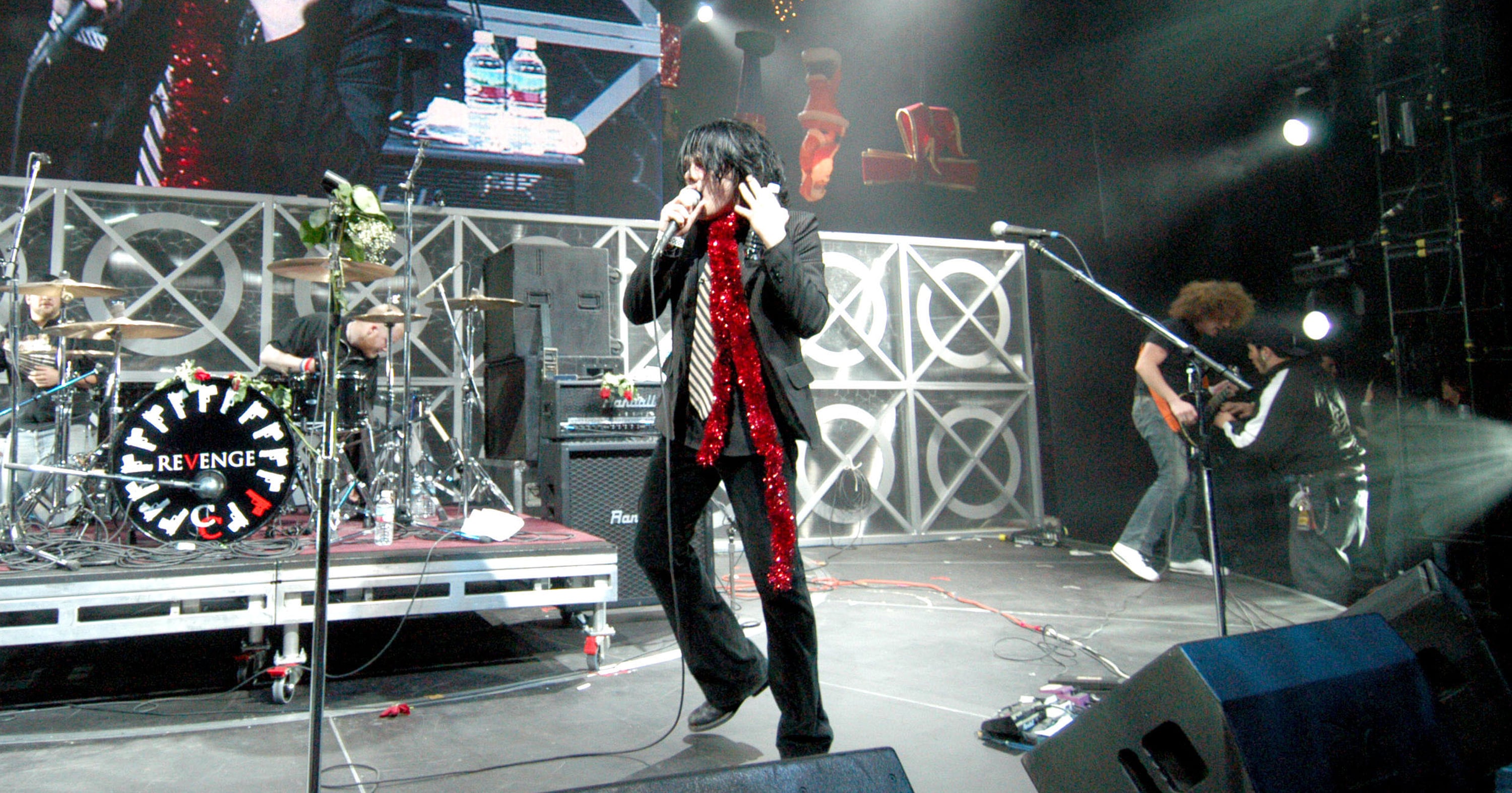 Early-2000s Emo Workout Playlist | PS Fitness