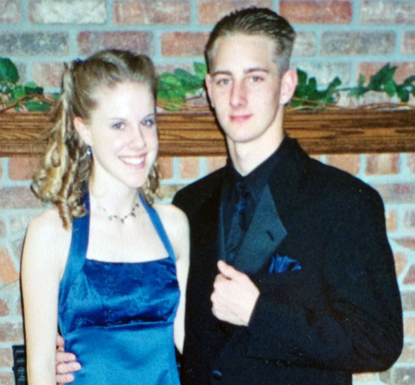 Benefits to Marrying Your High School Sweetheart | POPSUGAR Love & Sex