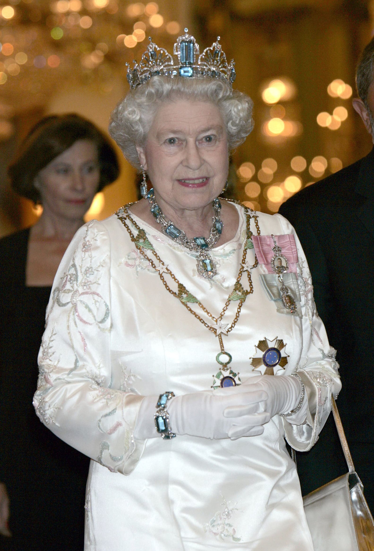 Queen Elizabeth II's Necklaces | PS Fashion