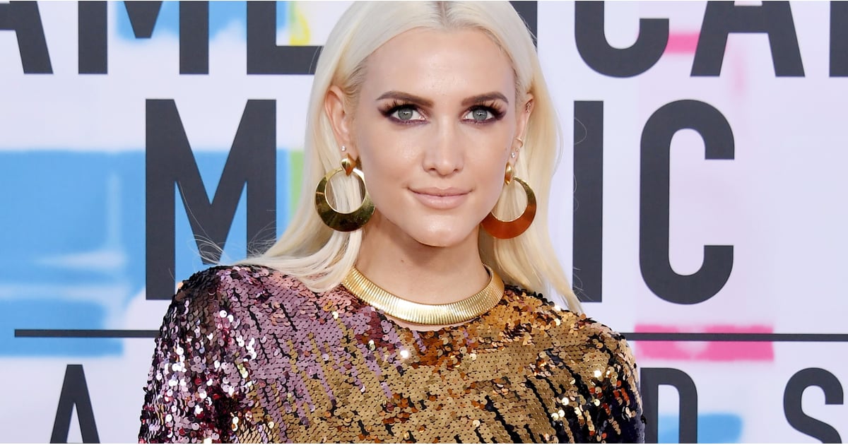 Ashlee Simpson's Dress at the 2017 American Music Awards | POPSUGAR Fashion