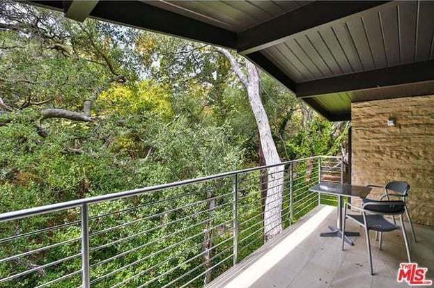 Miley Cyrus Buys Malibu House Near Liam | POPSUGAR Home