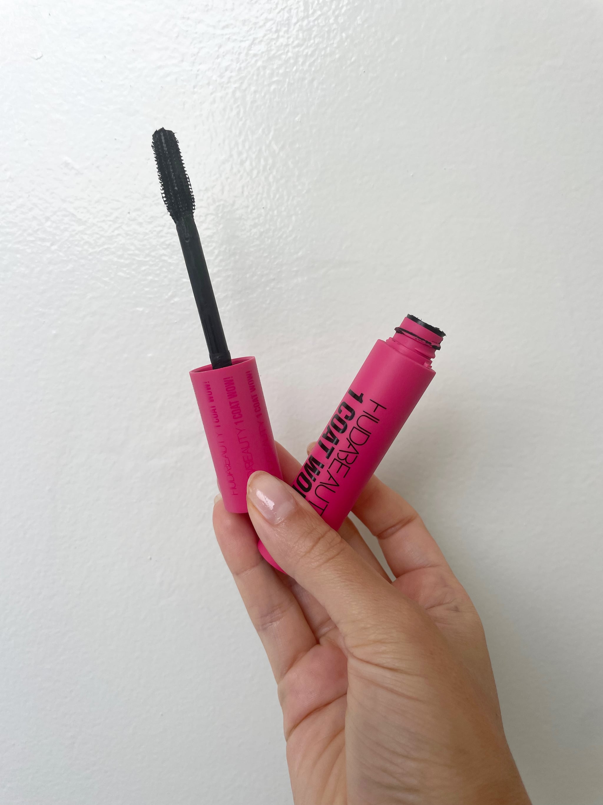 Huda Beauty 1 Coat WOW! Mascara Review | POPSUGAR Beauty UK