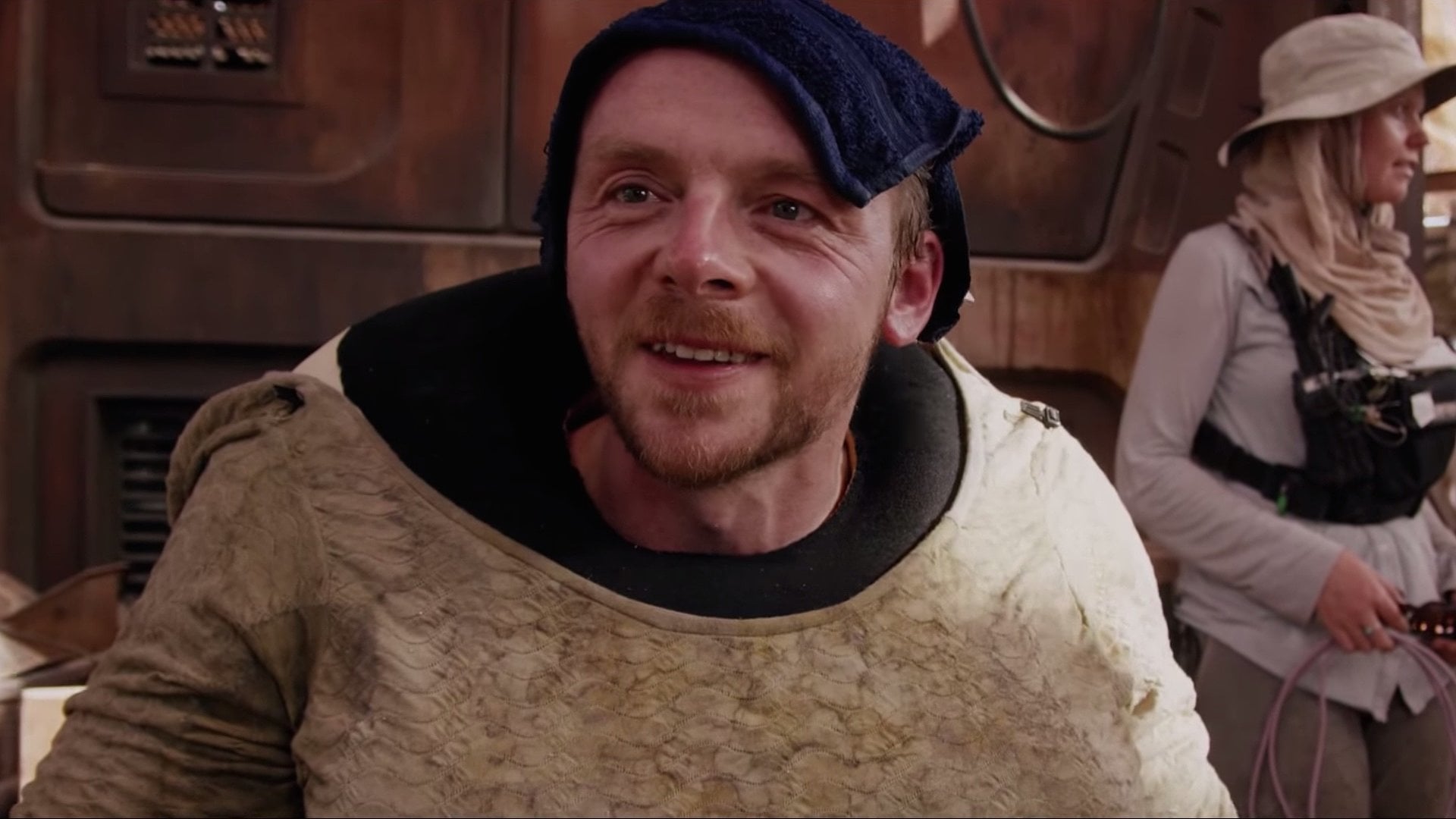 Simon Pegg as Unkar Plutt | Here's the Full Cast of Star Wars: The ...