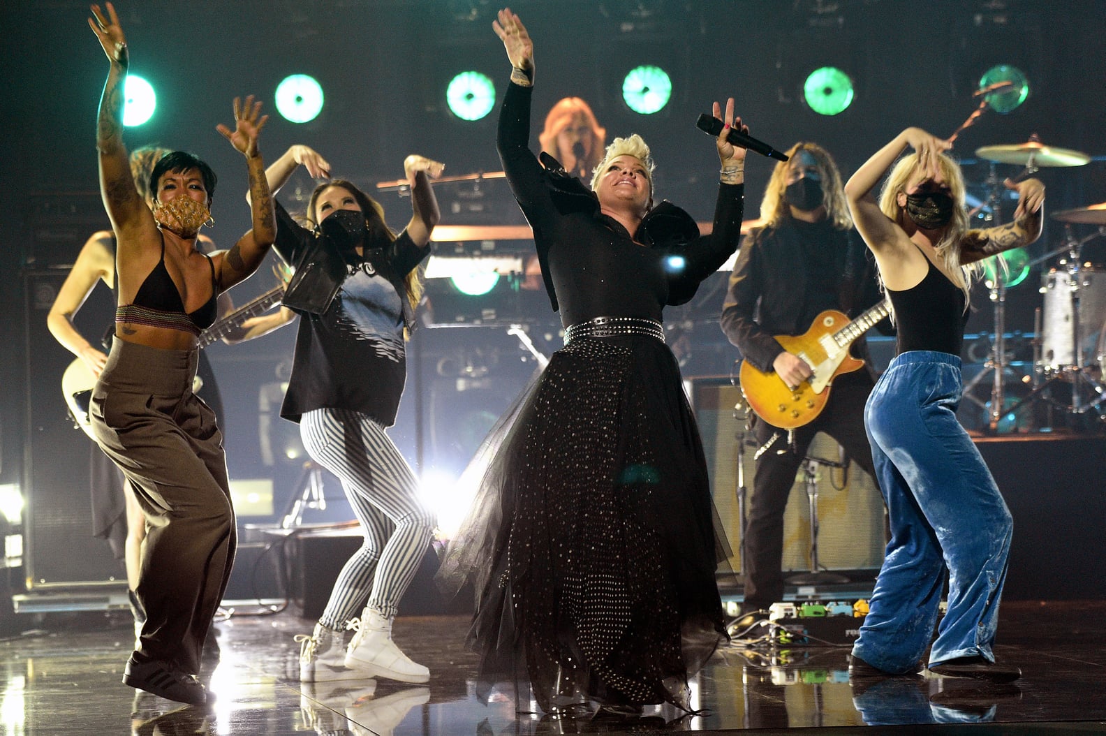 Watch Pink's Billboard Music Awards 2021 Performance | Video | PS ...