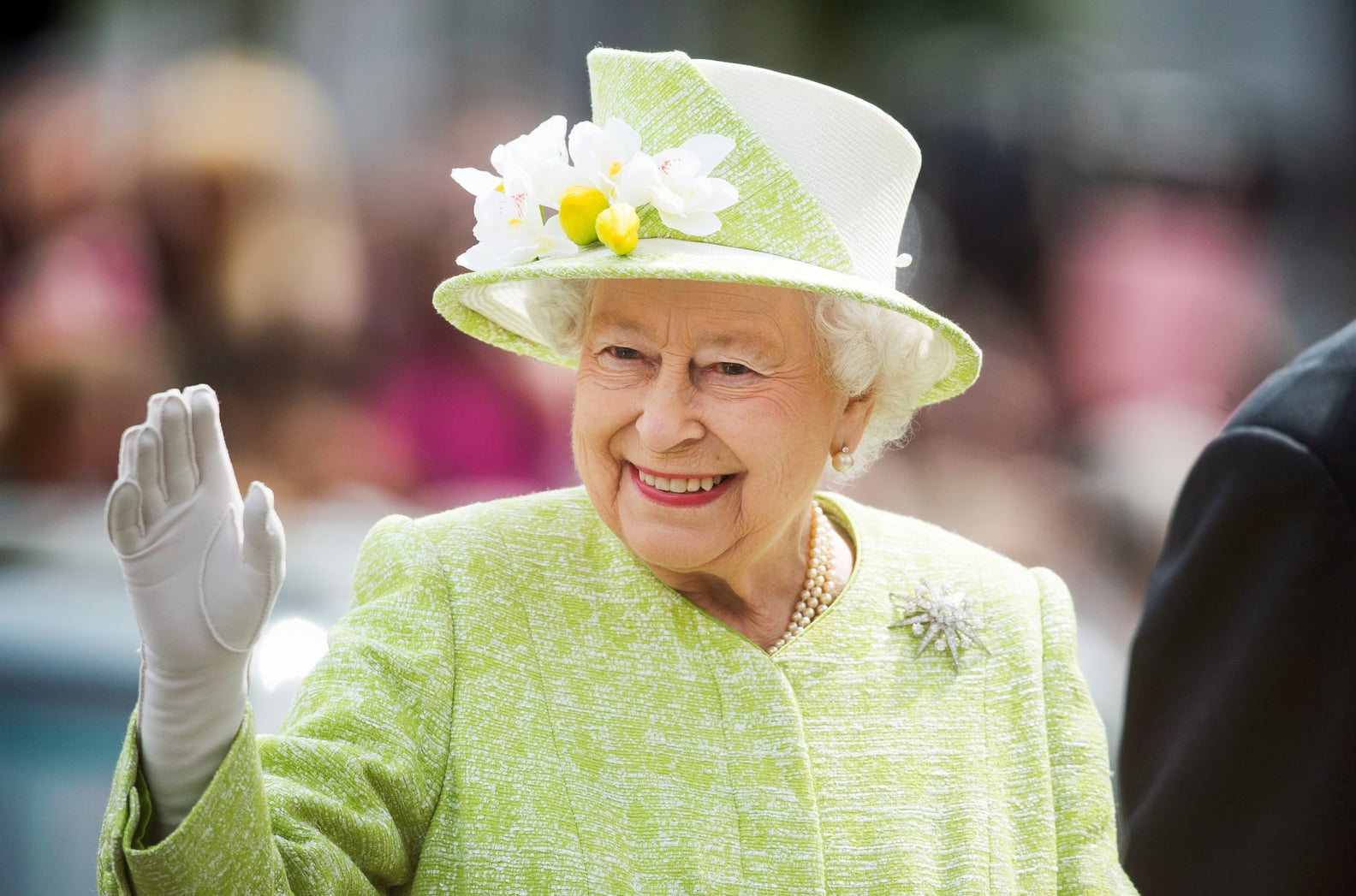 Queen Elizabeth II's Most Iconic Beauty Looks | PS Beauty