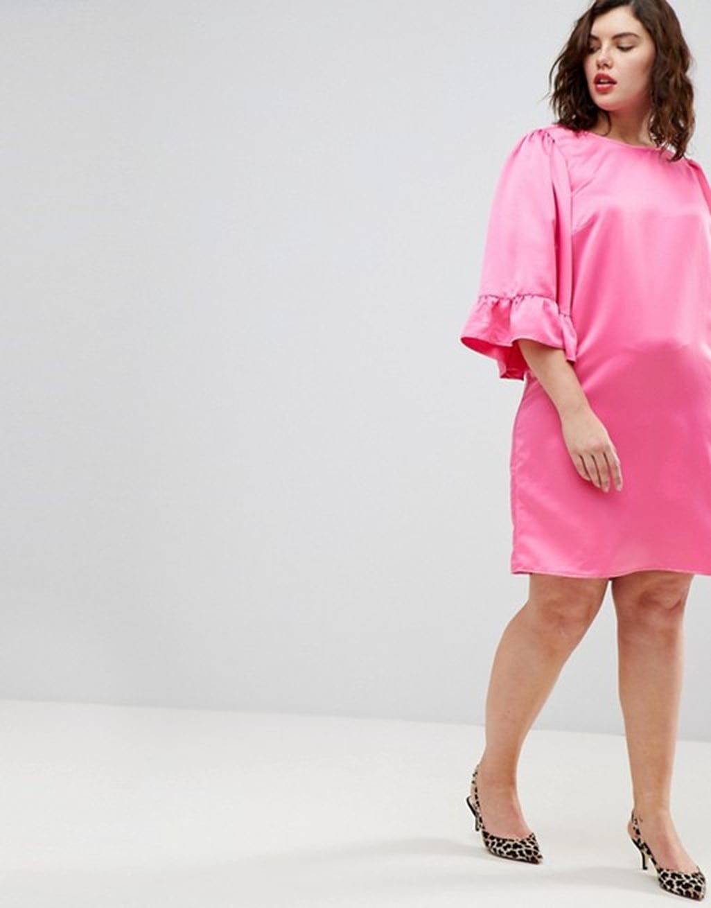 Victoria Beckham Pink Dress in NYC 2018 | PS Fashion