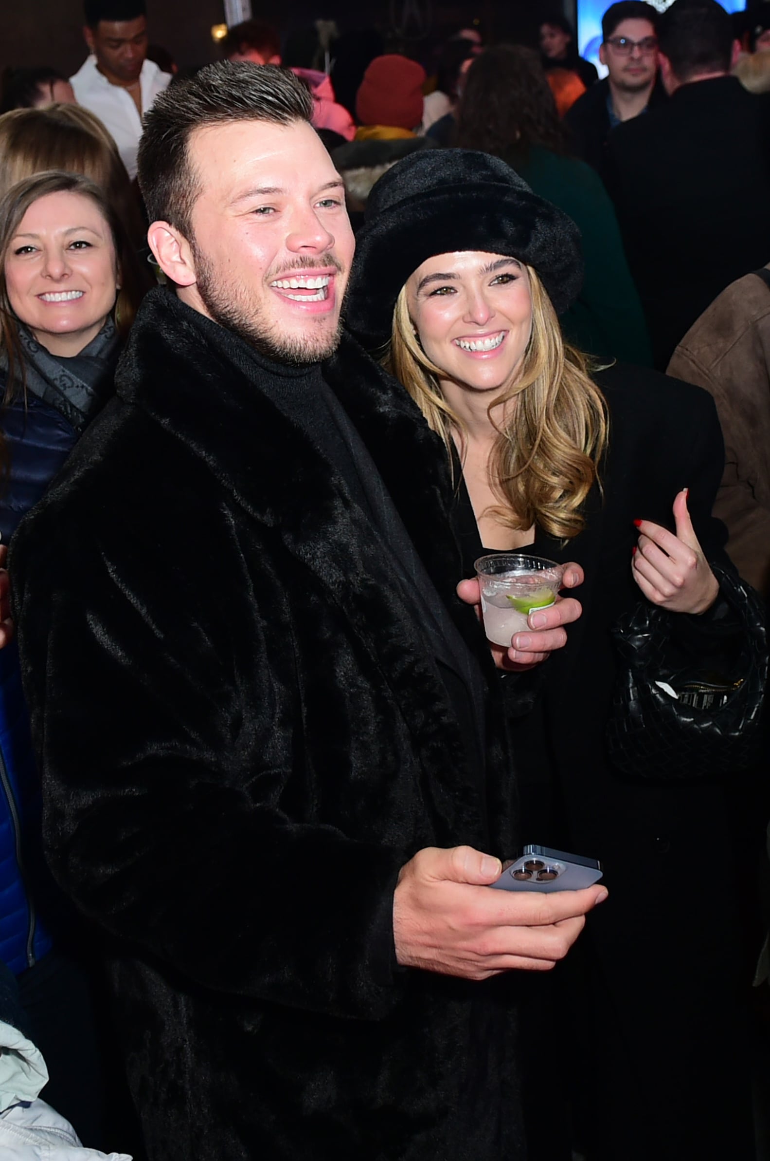 Zoey Deutch Is Engaged to Jimmy Tatro - EMSEKFLOL.COM