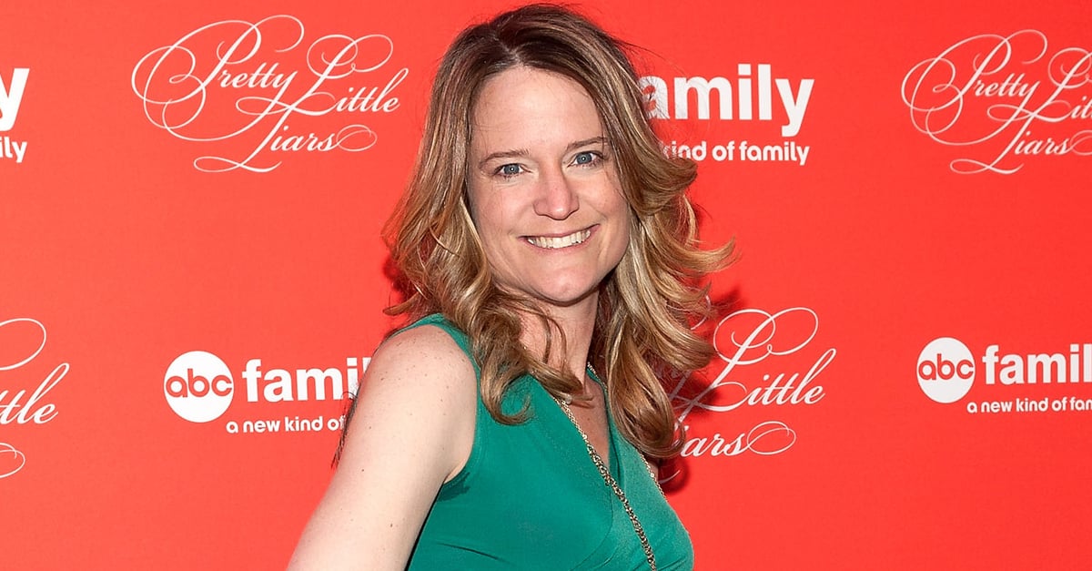 Interview With Sara Shepard on Pretty Little Liars 2015 | POPSUGAR ...