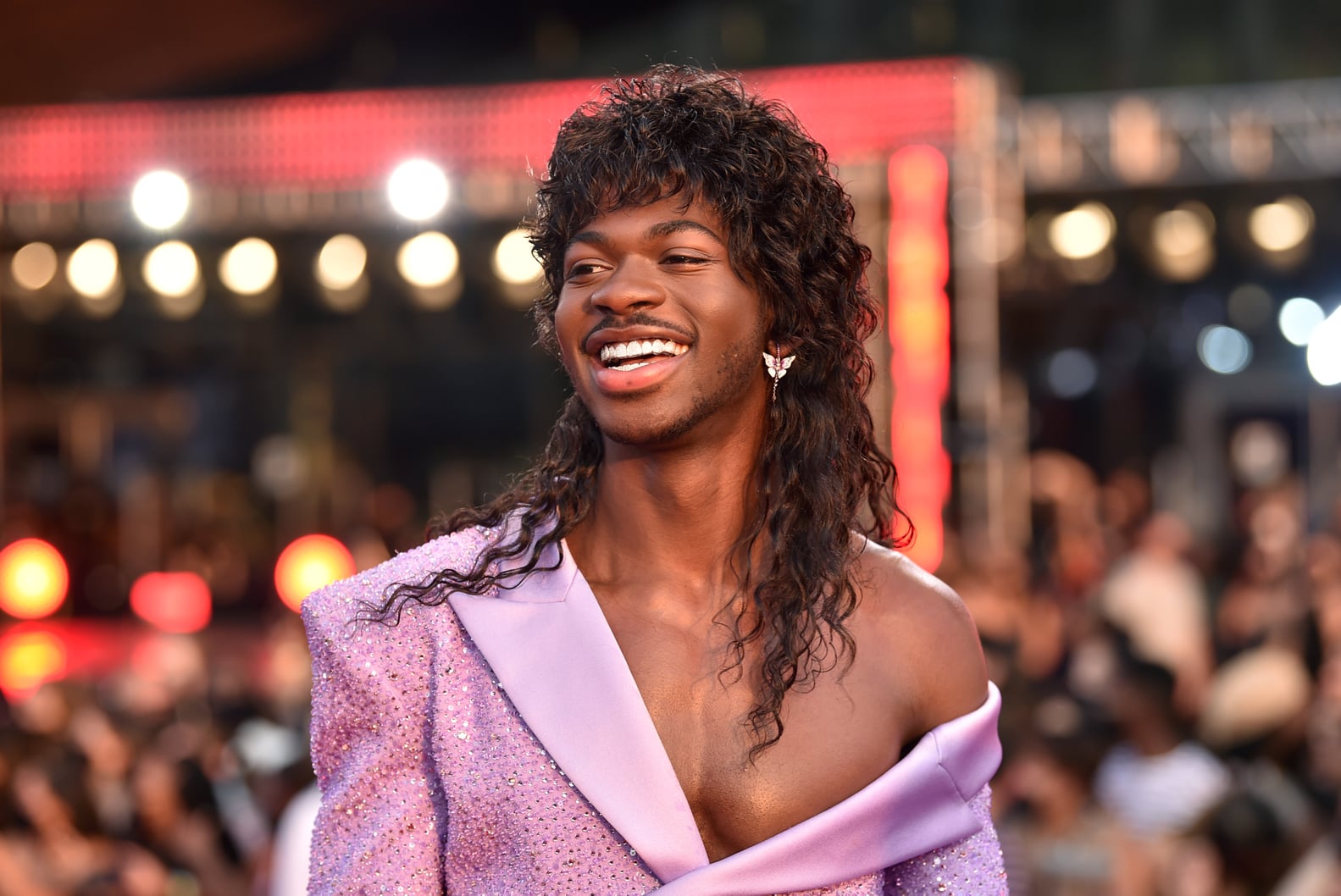 See Lil Nas X's Mullet Hairstyle on the MTV VMAs Red Carpet | PS Beauty