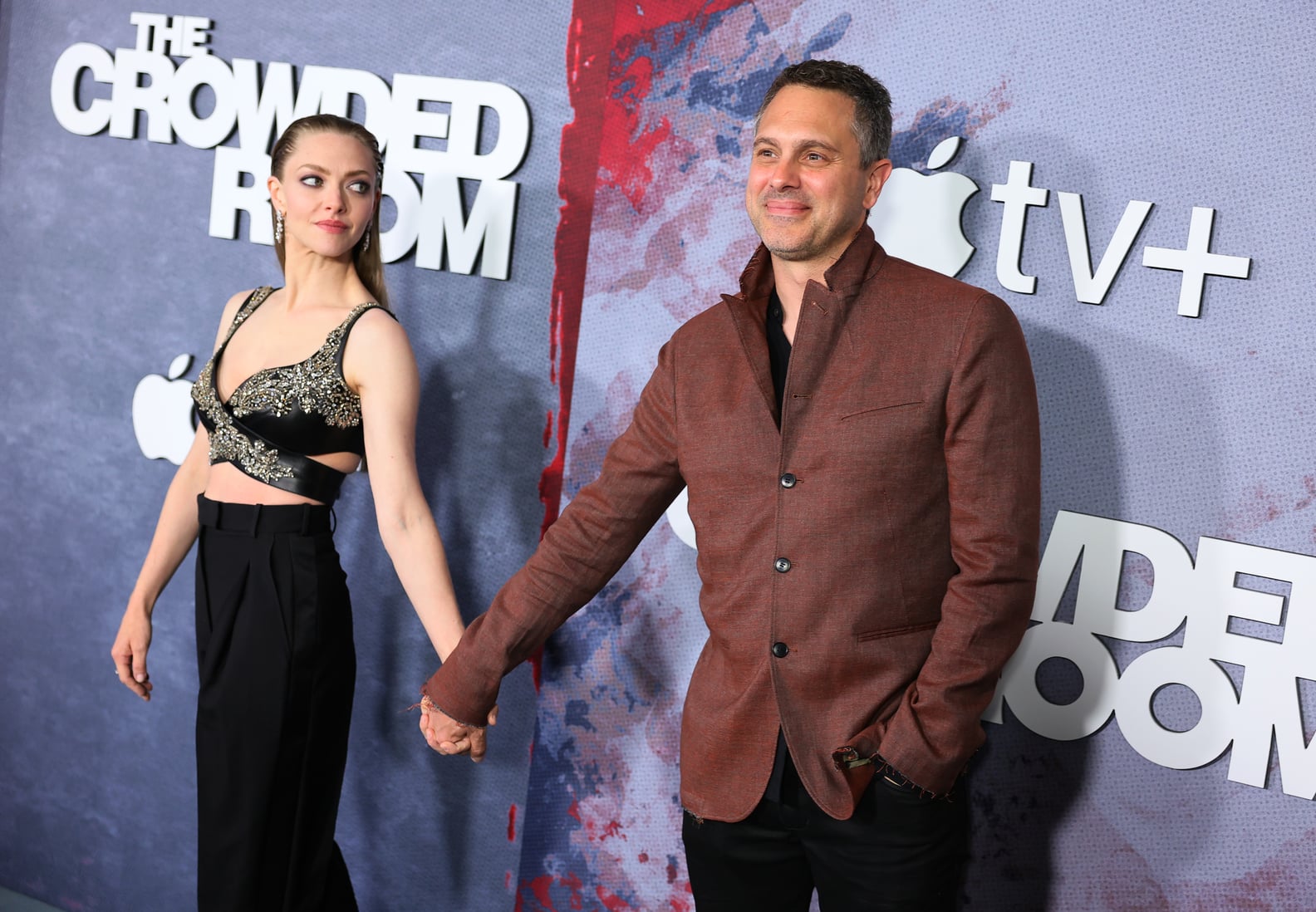 Amanda Seyfried, Thomas Sadoski at The Crowded Room Premiere | POPSUGAR ...