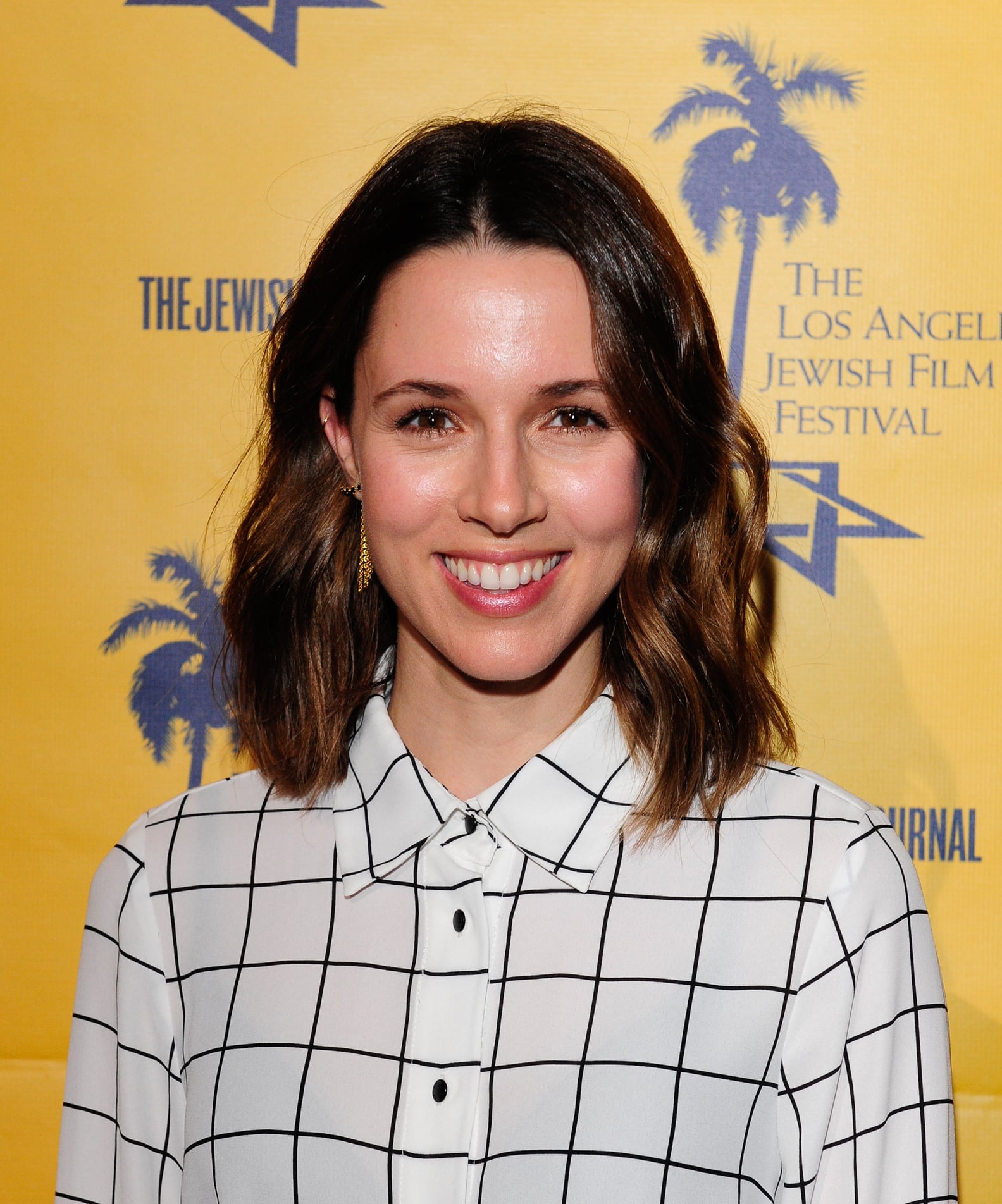 Little Fires Everywhere Cast | PS Entertainment