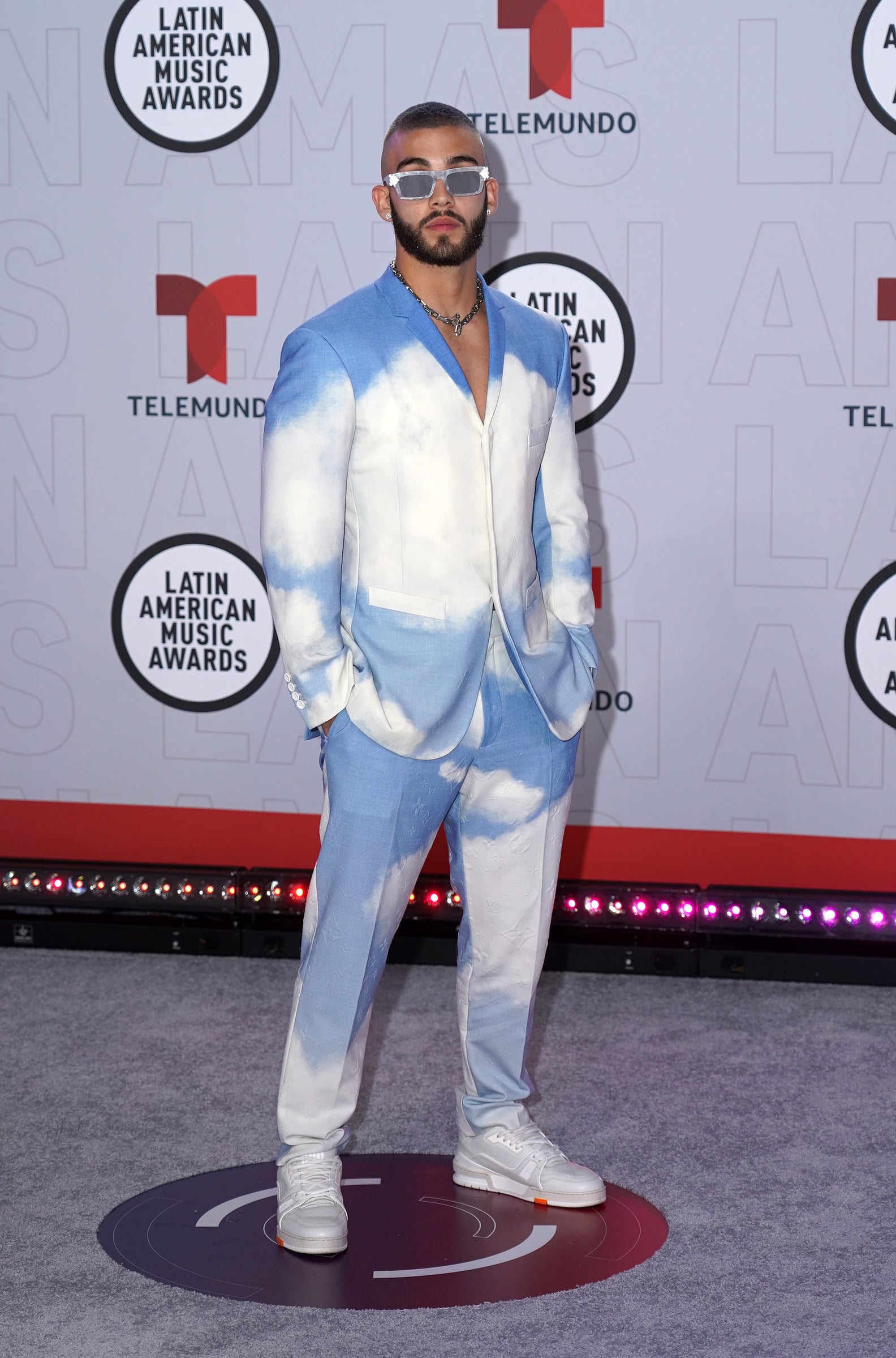The Best 2021 Latin AMAs Men's Looks on the Red Carpet | PS Latina