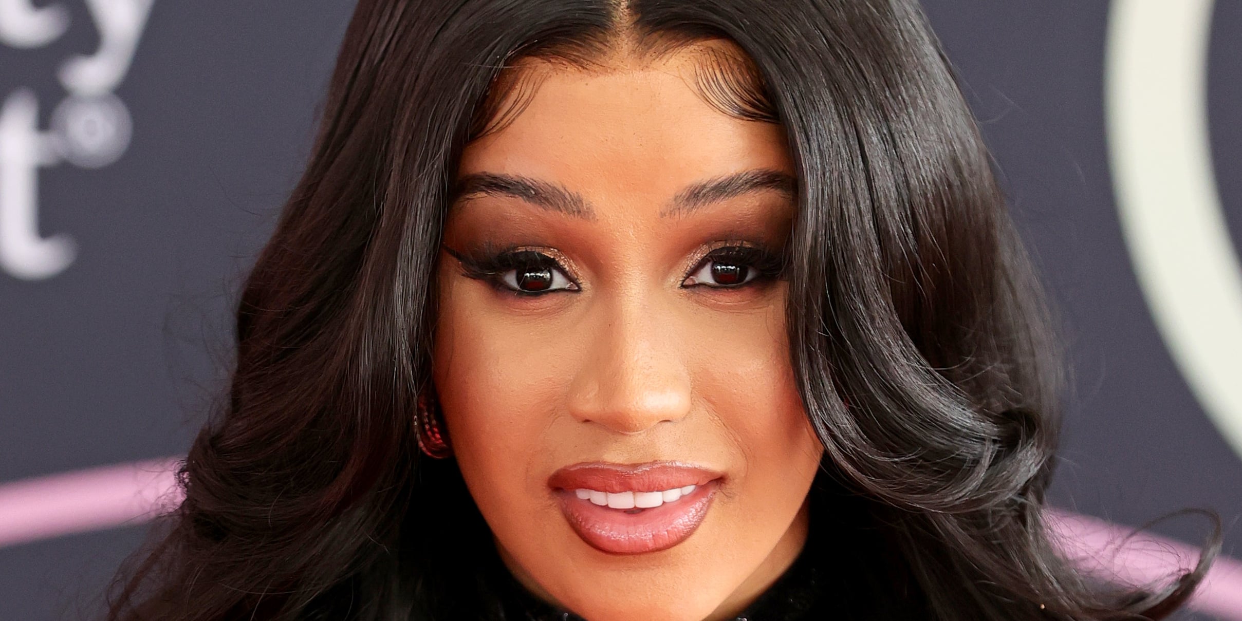 Cardi B’s “Washed Denim” Eyeshadow: See Photos | PS Beauty