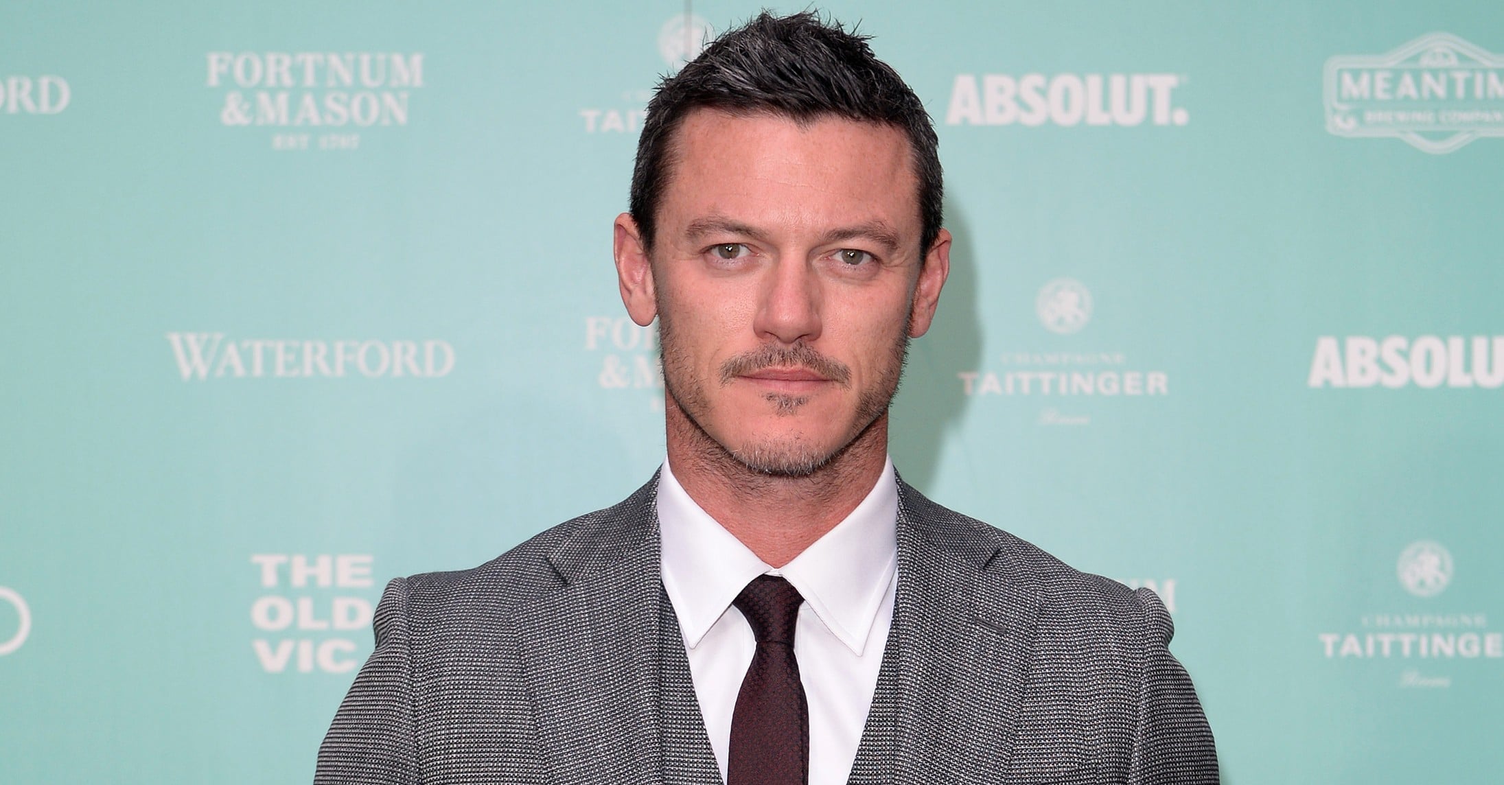 Is Luke Evans in a Relationship? | PS Celebrity