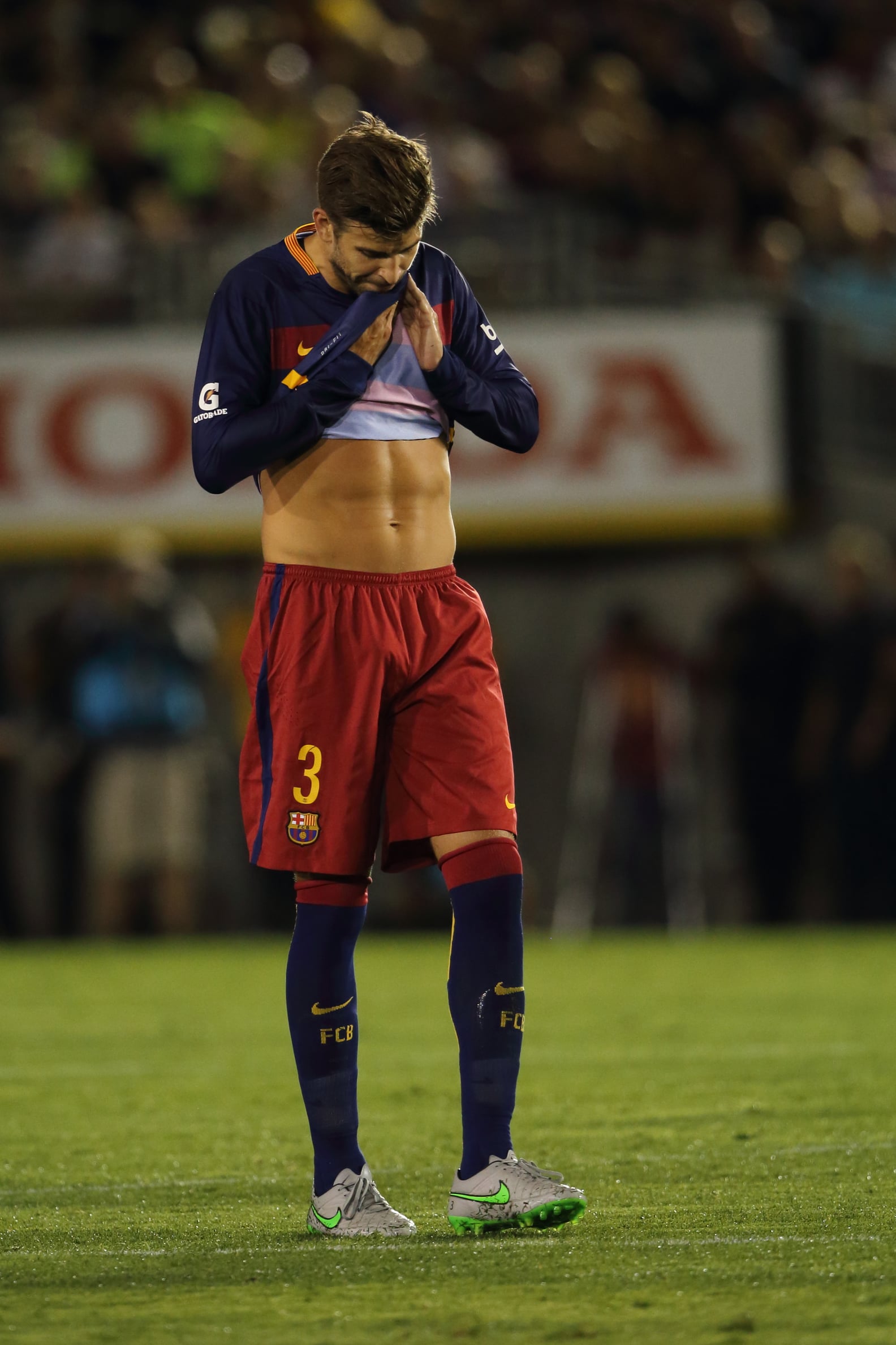 Gerard Pique Hot Pictures | PS Latina