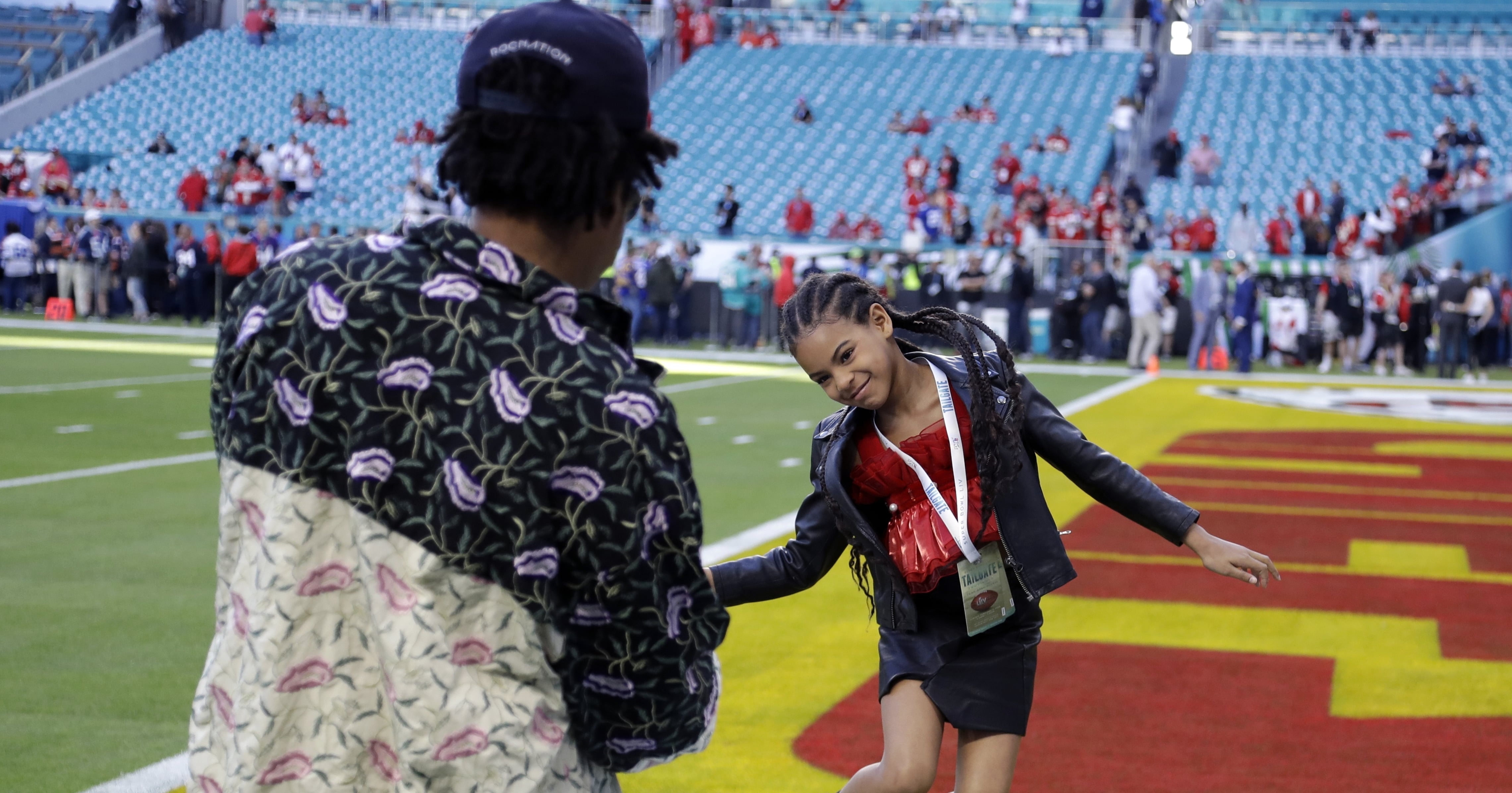Blue Ivy's Outfit at Super Bowl 2020 With JAY-Z | POPSUGAR Fashion
