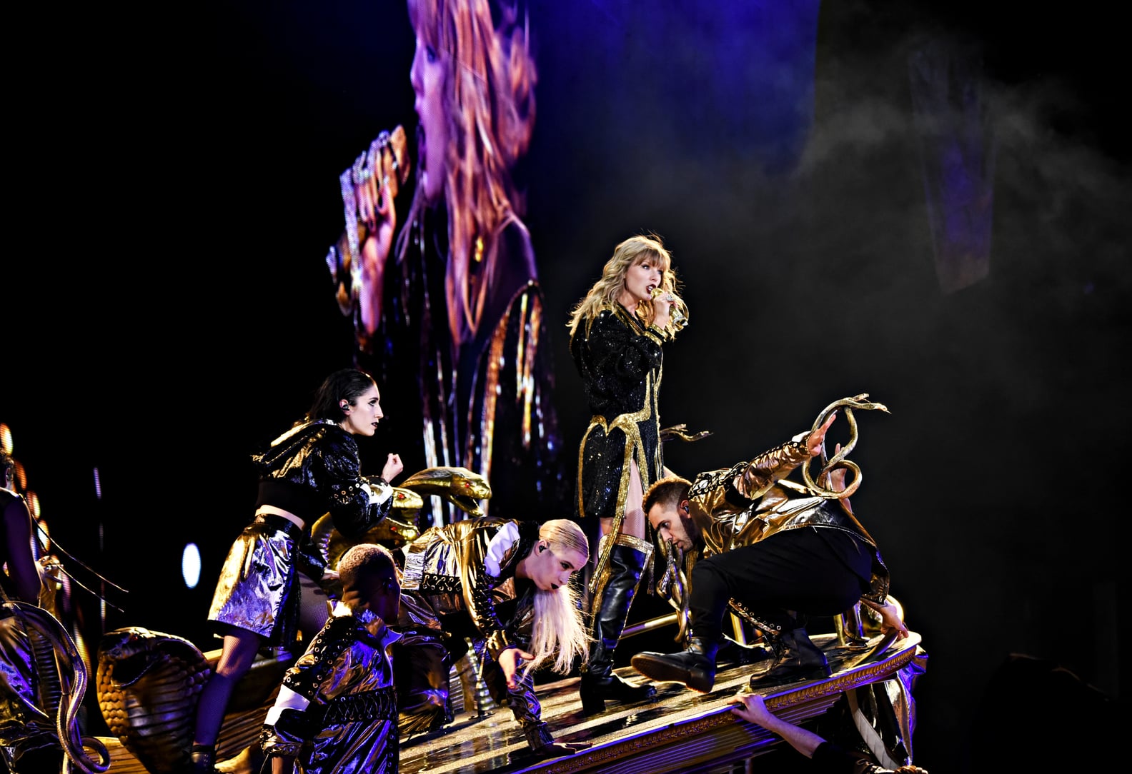 Taylor Swift Reputation Stadium Tour Pictures | PS Celebrity