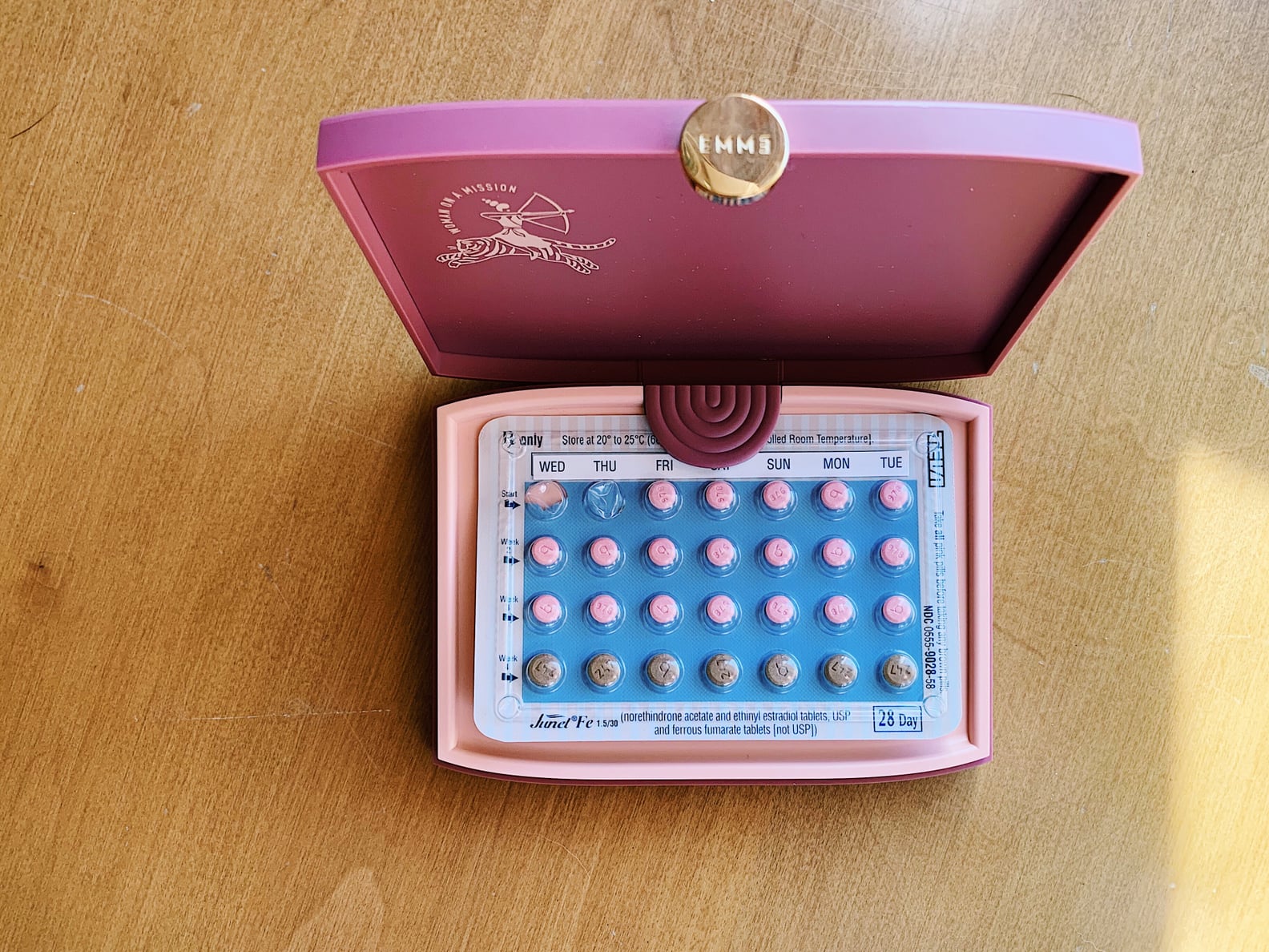 Emme Birth-Control Smart Case Review | PS Fitness