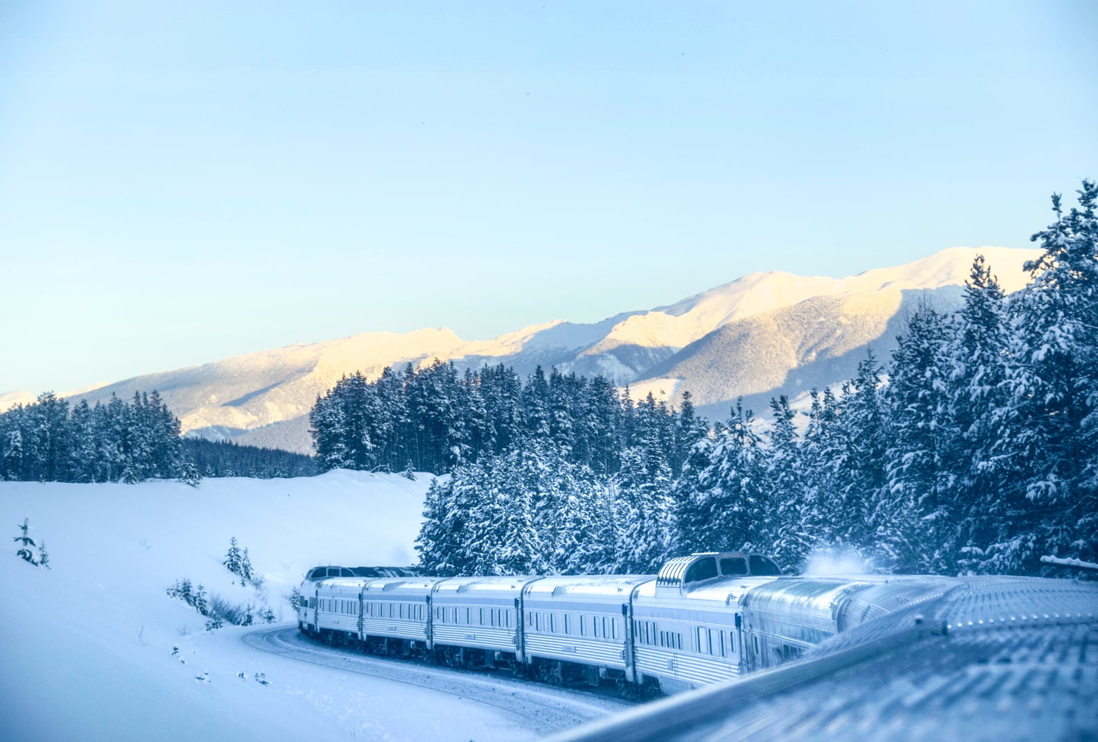 The Glass Dome Train Ride Through Canada Is So Epic | PS Smart Living