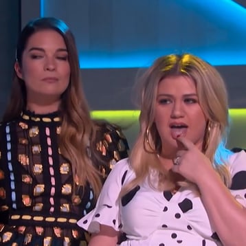 Kelly Clarkson Remixes Schitt's Creek "A Little Bit Alexis" | PS ...
