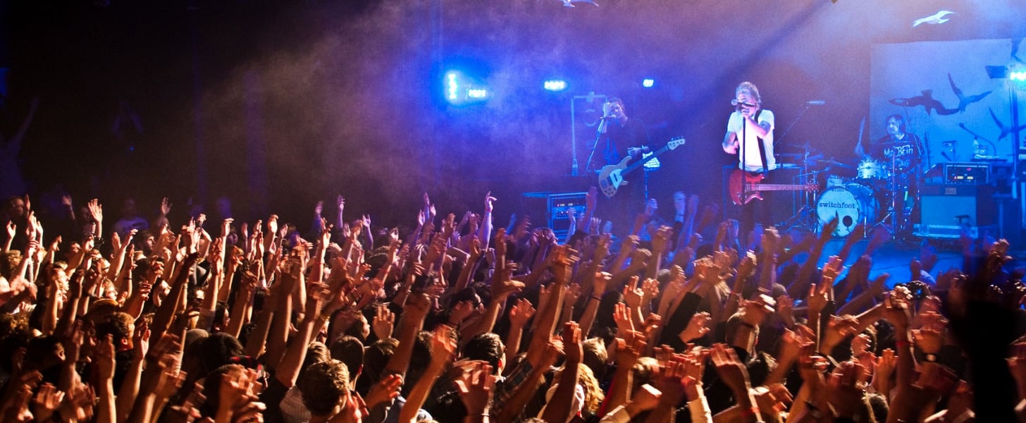 Bands That Use Technology | PS Tech