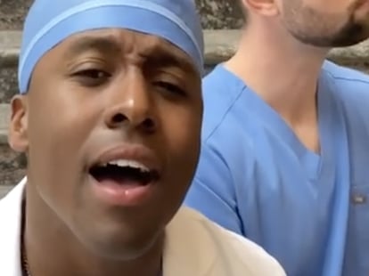 Watch These Doctors Sing "Imagine" by John Lennon | POPSUGAR Entertainment