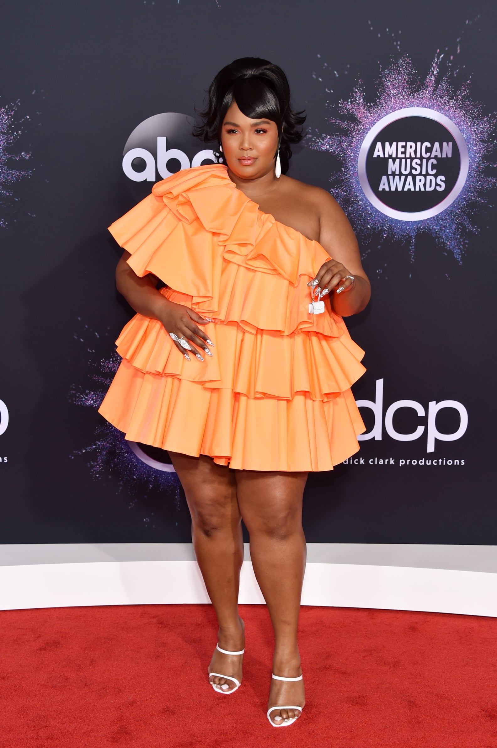 Lizzo's Miniature Valentino Bag at the American Music Awards | PS Fashion