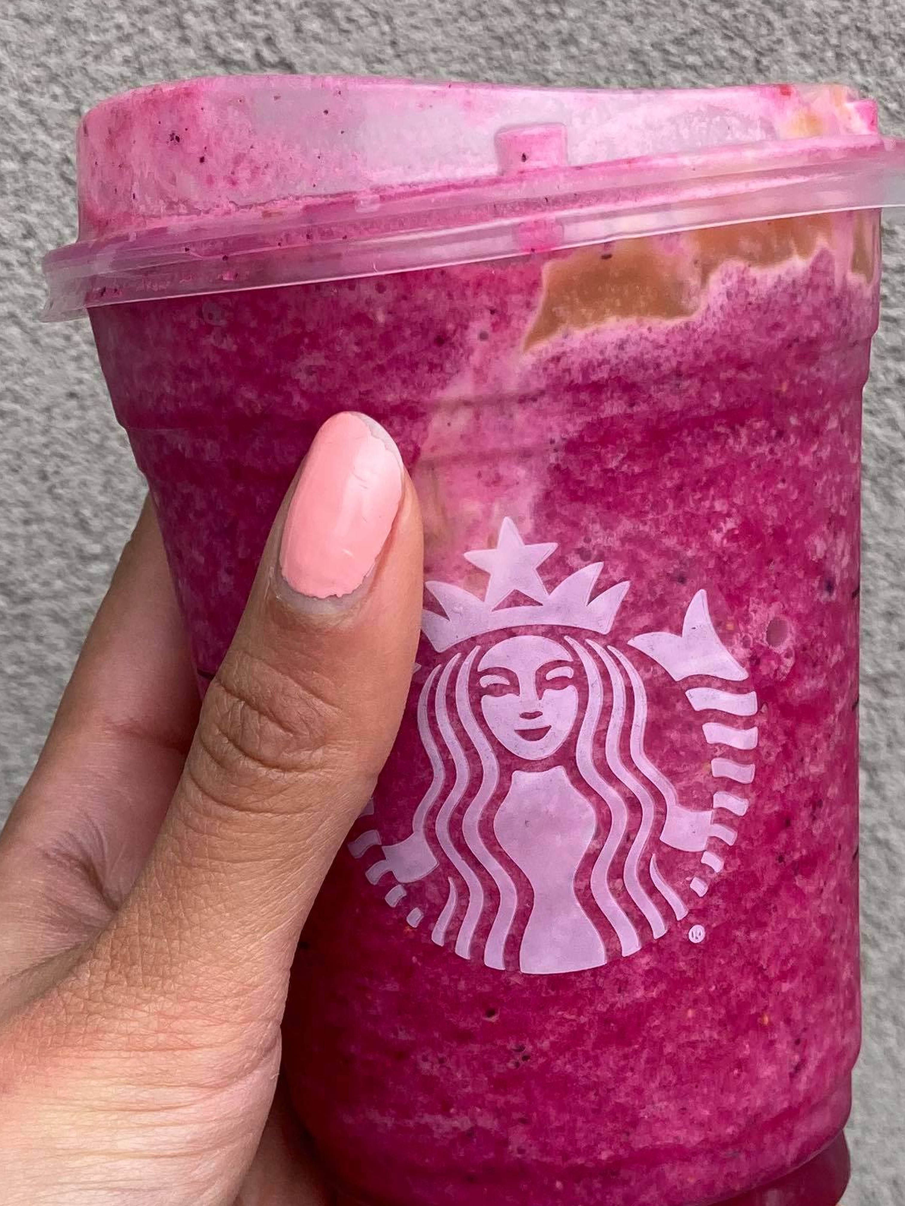 Starbucks's Secret Menu Berry Caramel Frappuccino Review | POPSUGAR Food