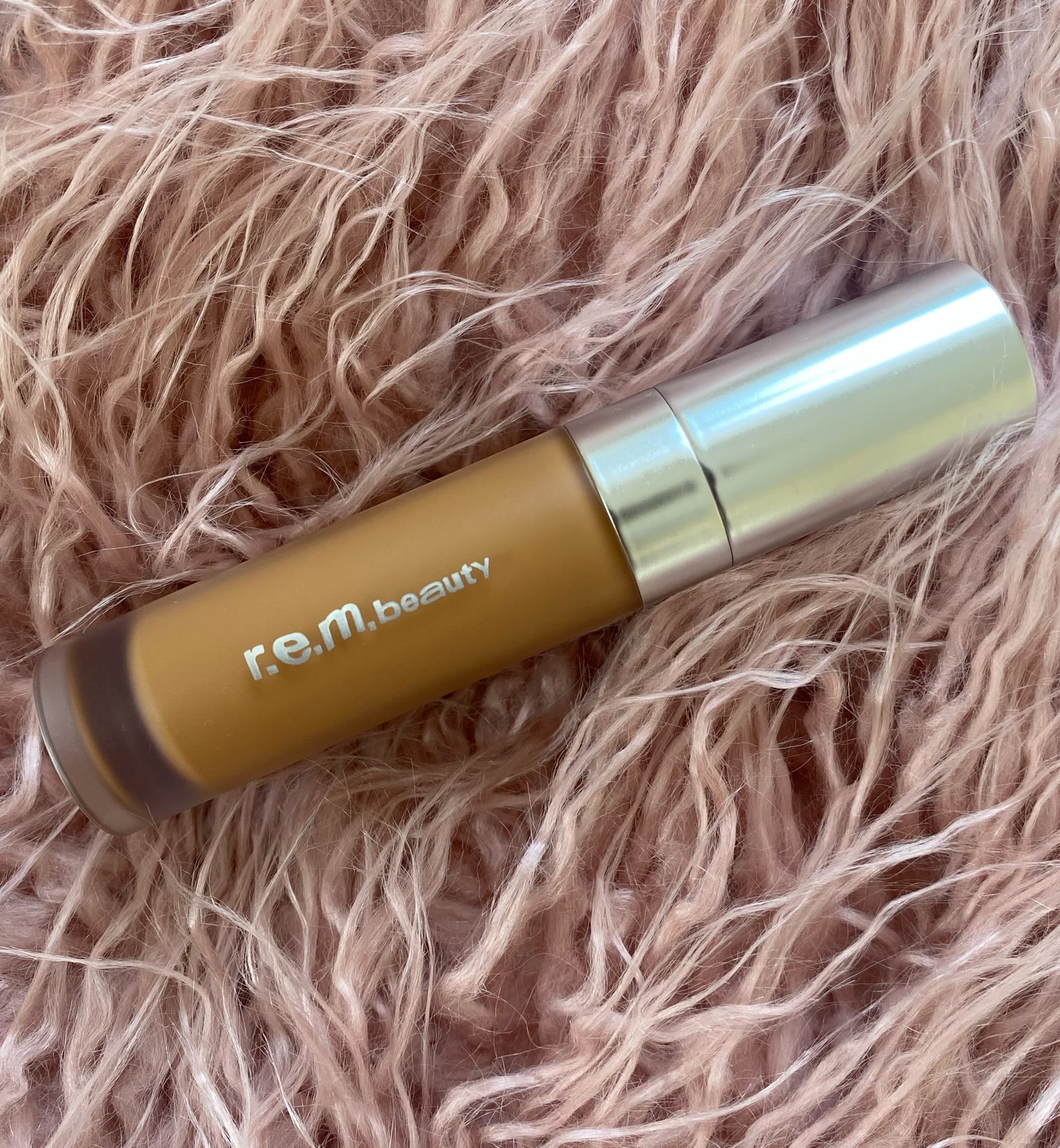 R.E.M. Beauty Sweetener Foundation Review With Photos | PS Beauty