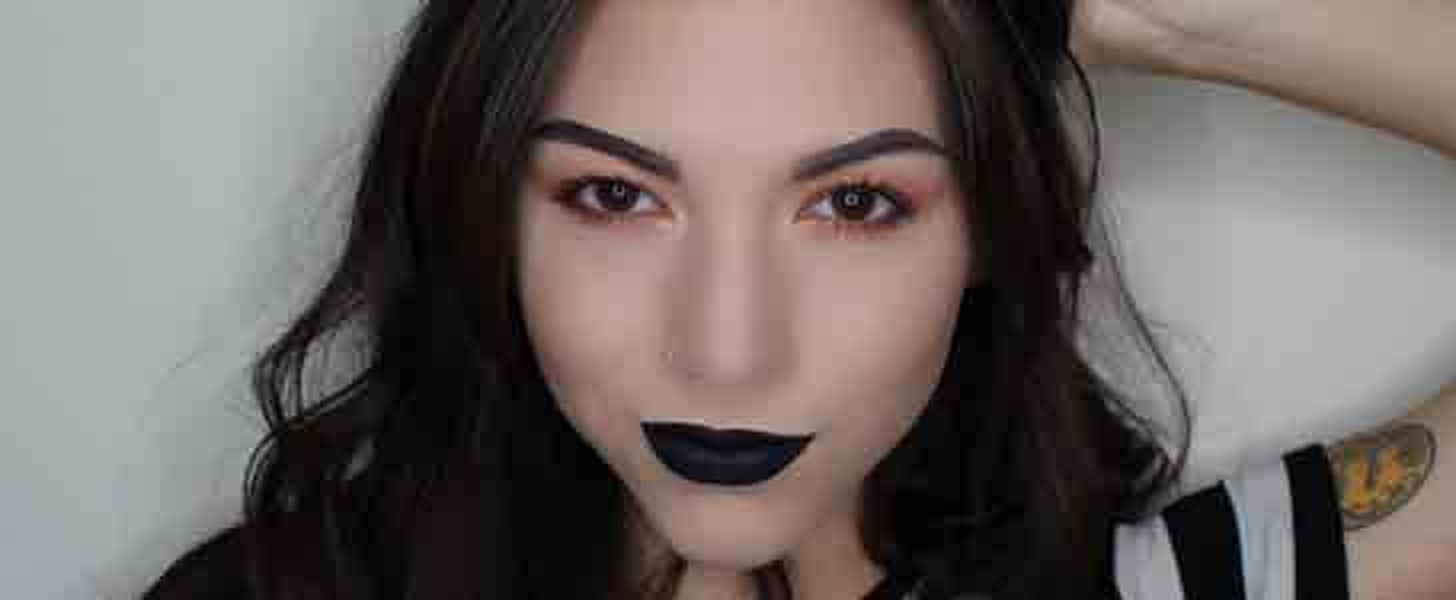 Black Lipstick Looks | PS Beauty