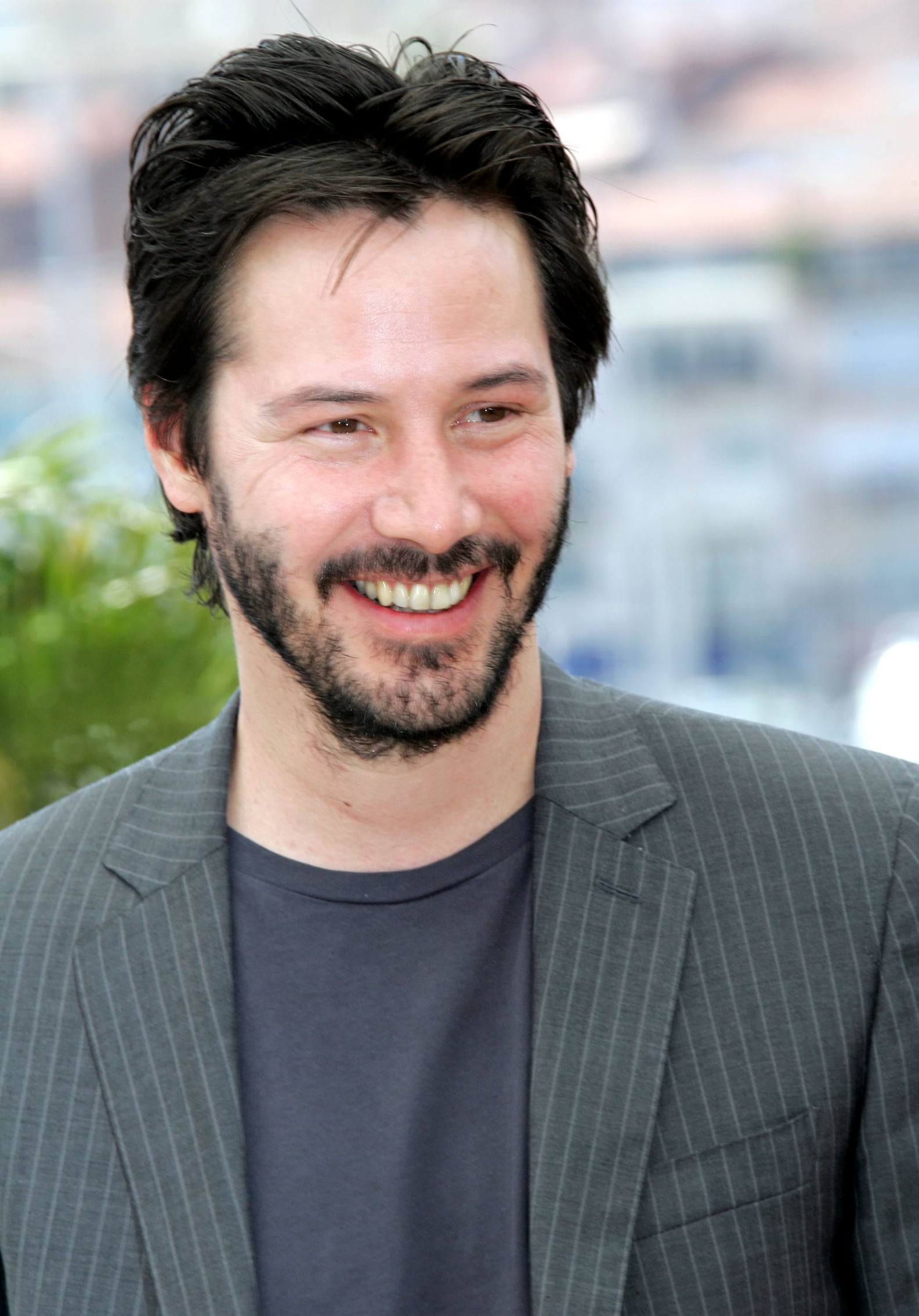 Pictures of Keanu Reeves Smiling | PS Celebrity